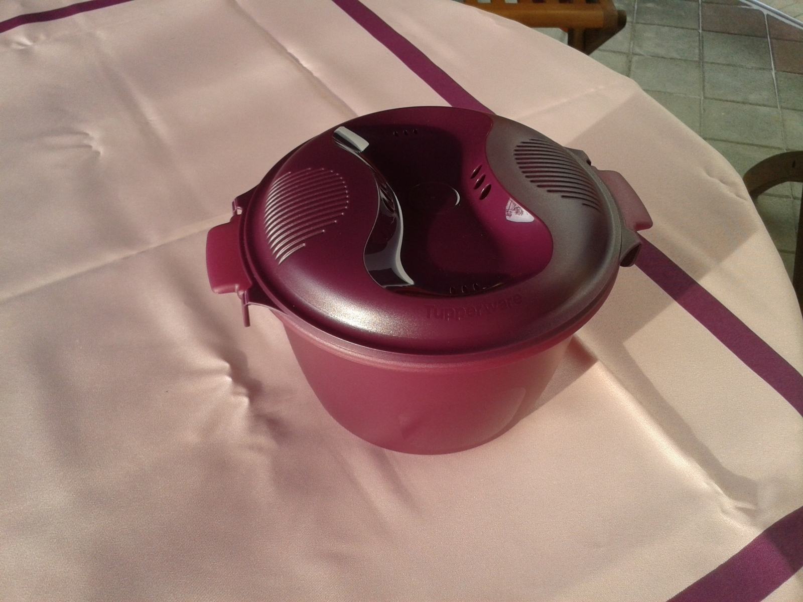 Tupperware kuhalo za rižu