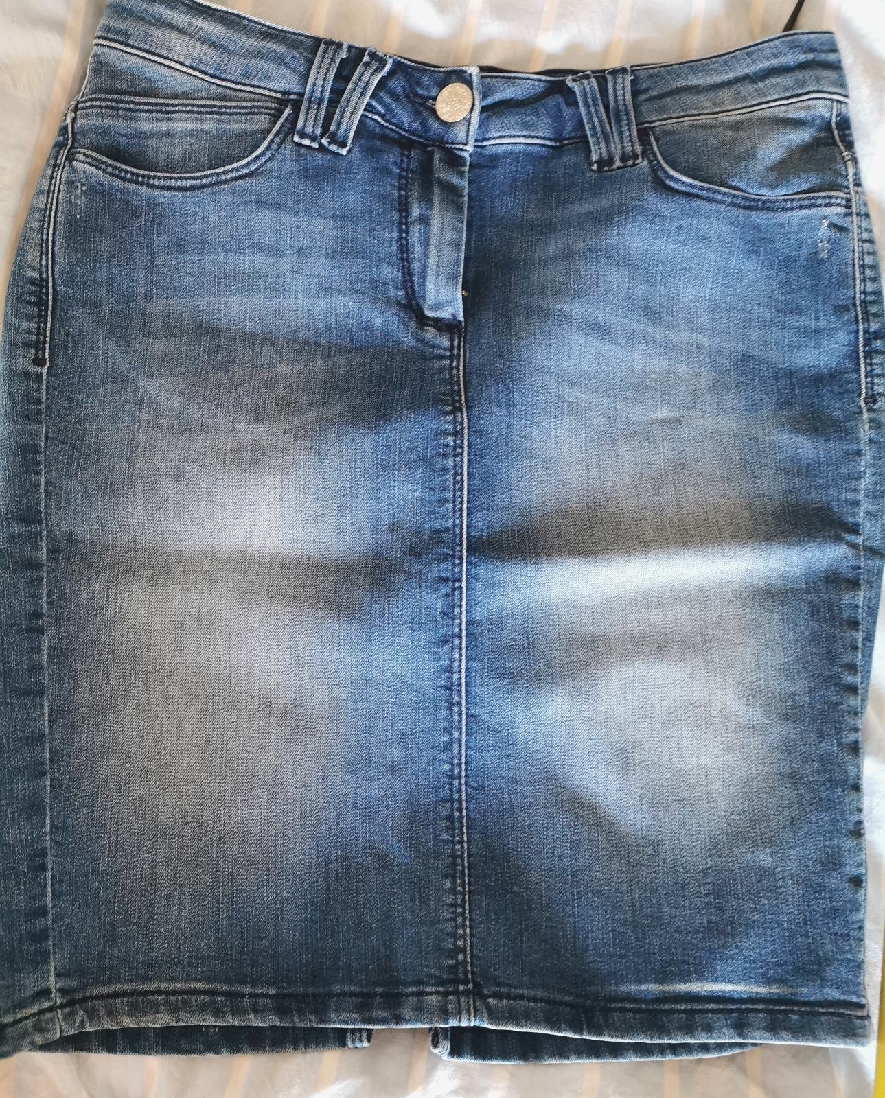 Traper suknja nova, nenošena