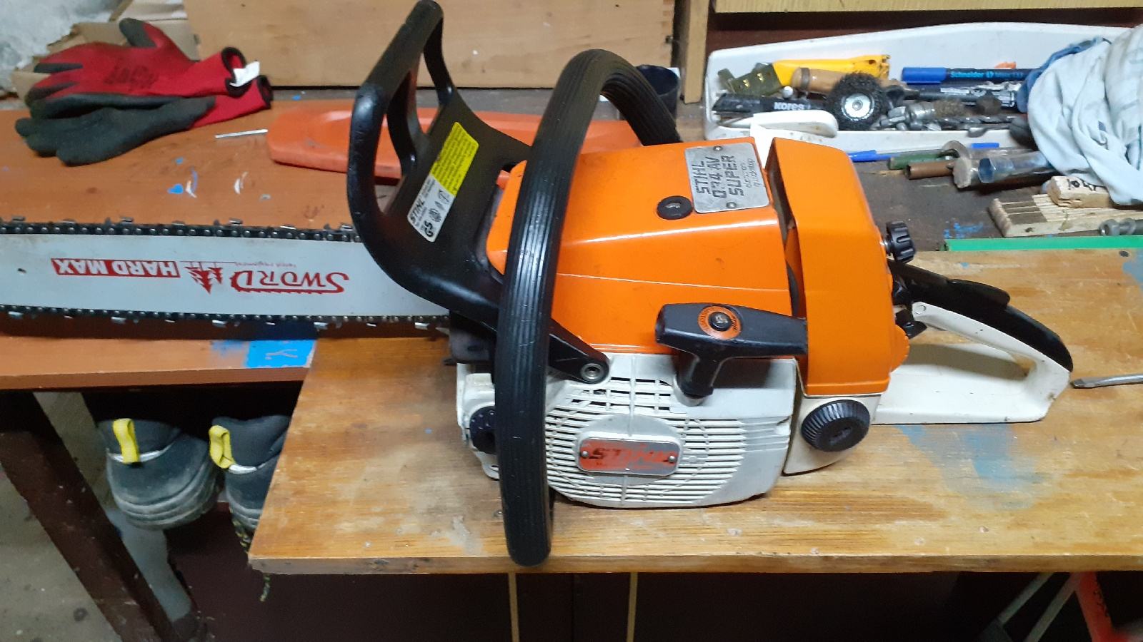 STIHL 034 AV SUPER