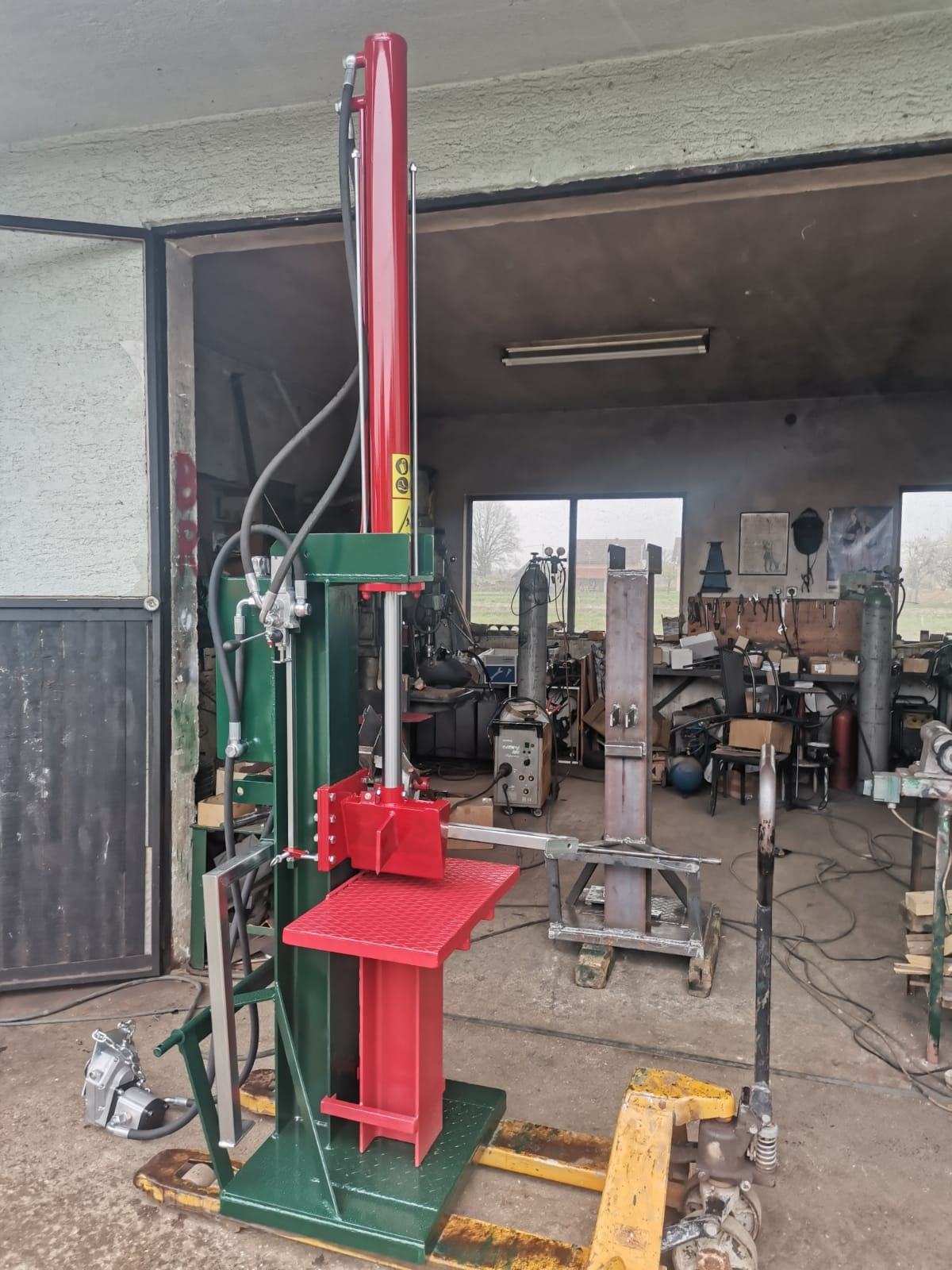 Kalac cijepac za drva,hidraulicni,20 Tona