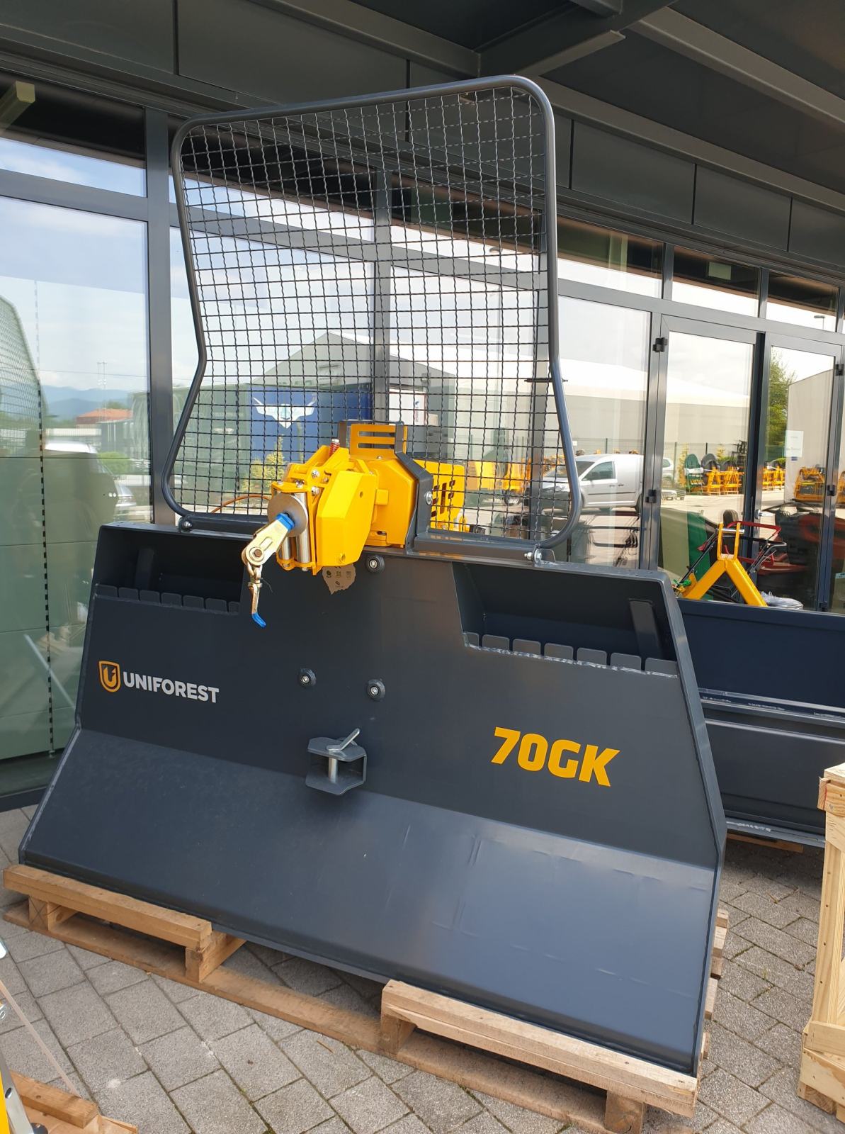 VITLO UNIFOREST 70GK - SJAJNA AKCIJA