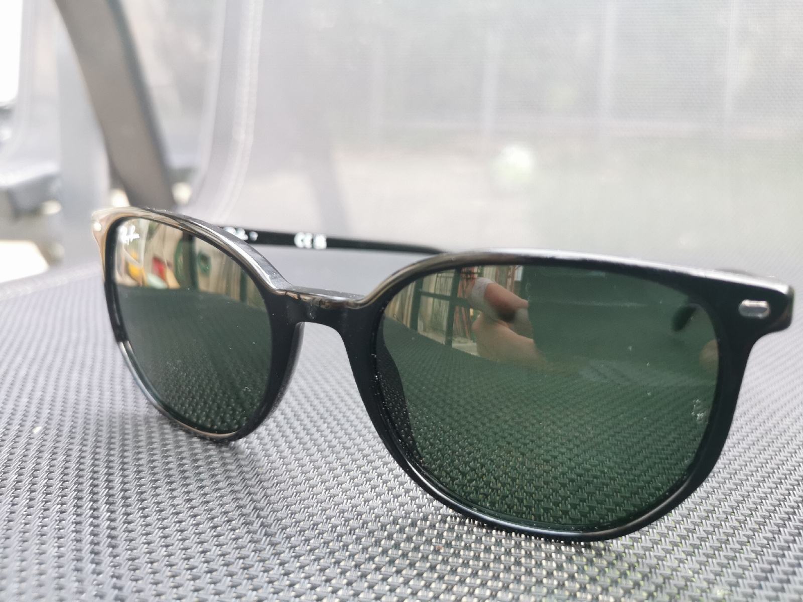 Ray Ban Elliot 2197