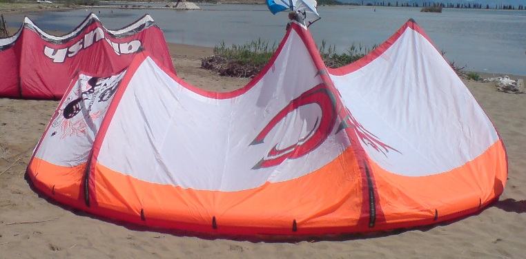 Kite Cabrinha Convert 15m + bar i torba komplet, povoljno