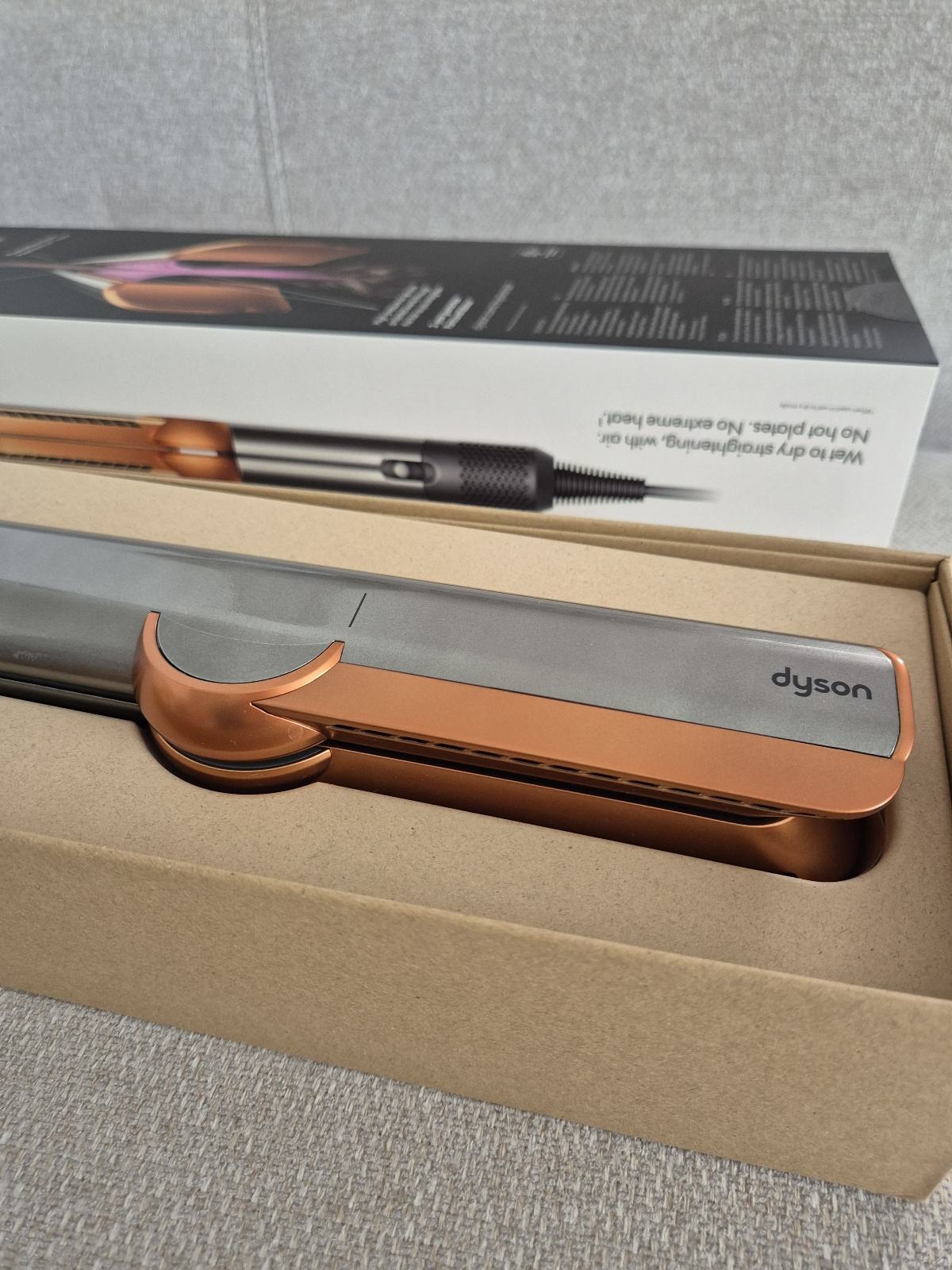 Dyson airstrait fen pegla za kosu