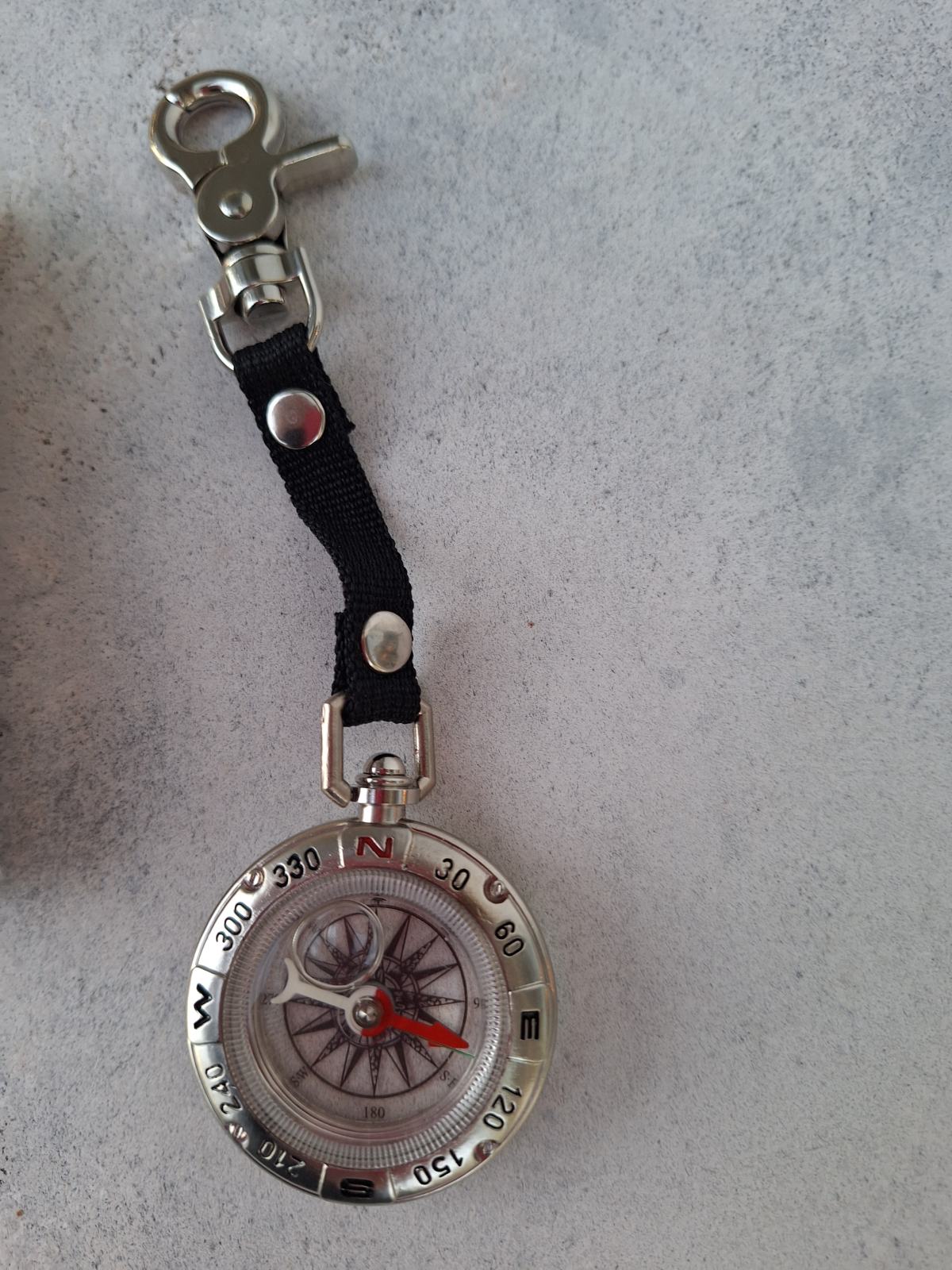 Privjesak za ključeve-KOMPAS