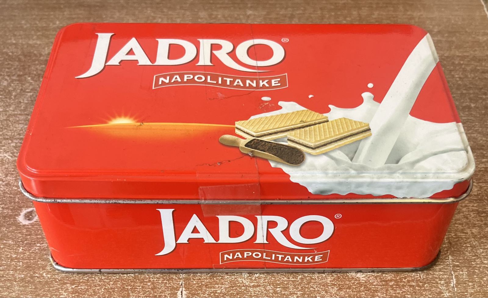 STARA LIMENA KUTIJA - JADRO KEKS