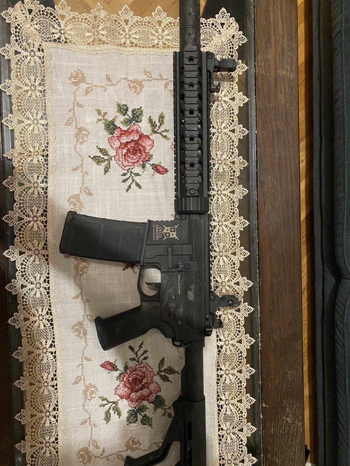 Airsoft replika Delta Armory M4