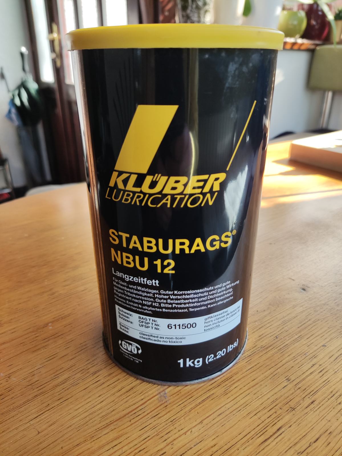 Dugotrajna mast, 1 kg, STABURAGS NBU 12, Kluber lubrication