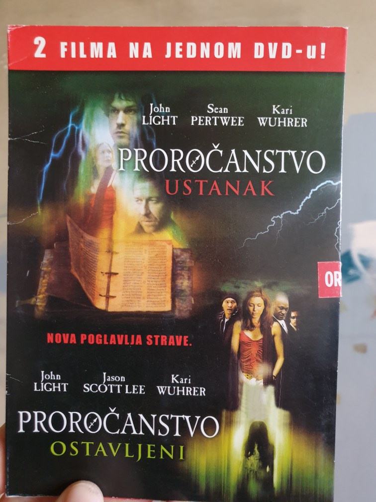 DVD sa dva filma