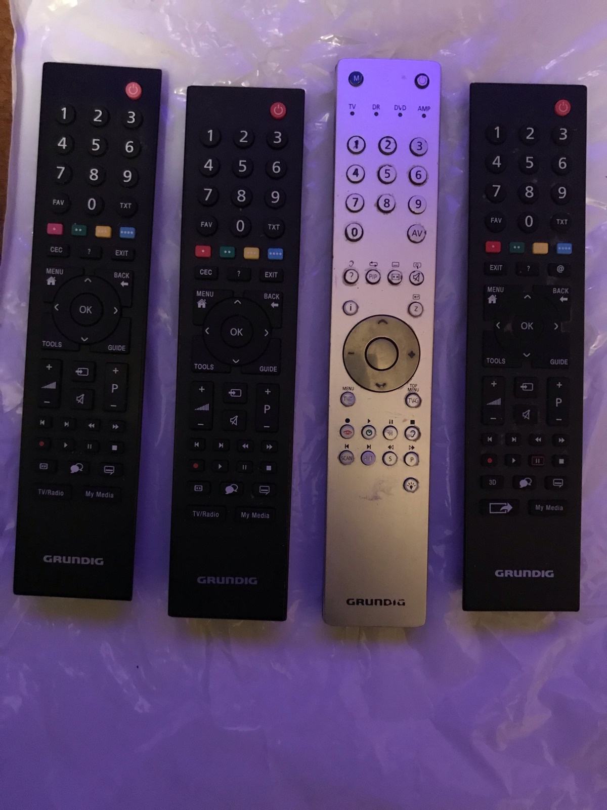 grundig daljinski upravljači