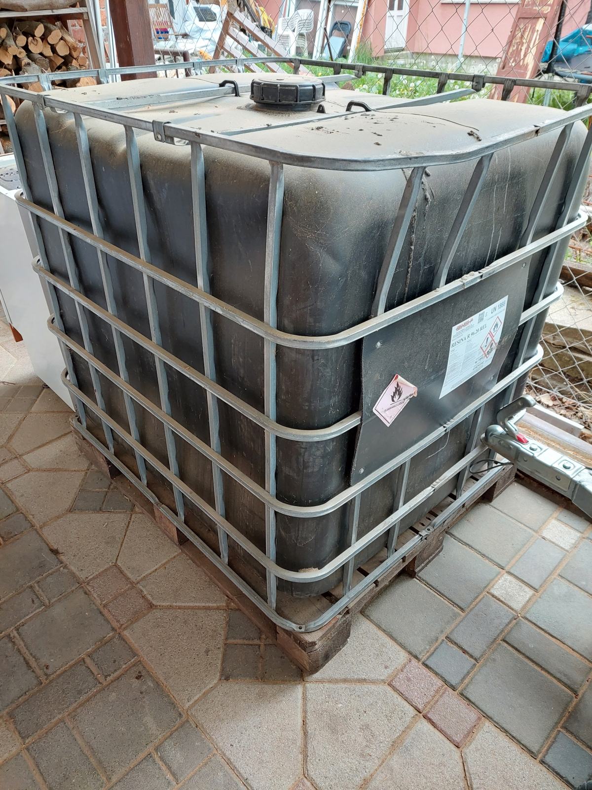 IBC spremnik 1000 litara