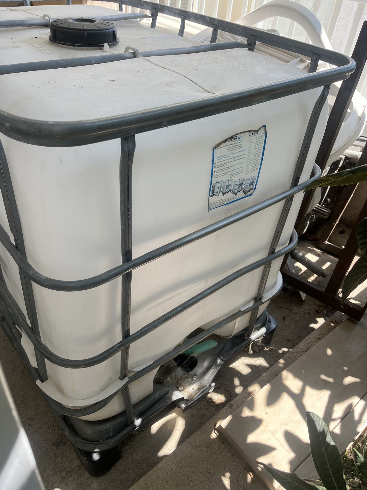 Ibc tank- spremnik 600l