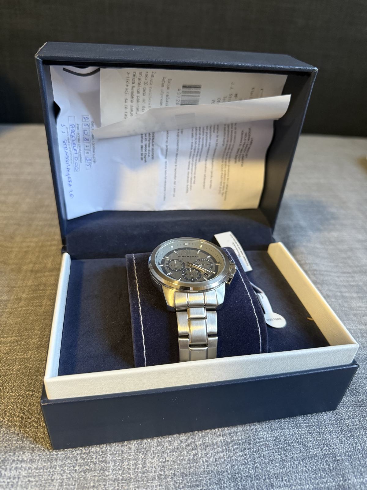 Novi Maserati sat