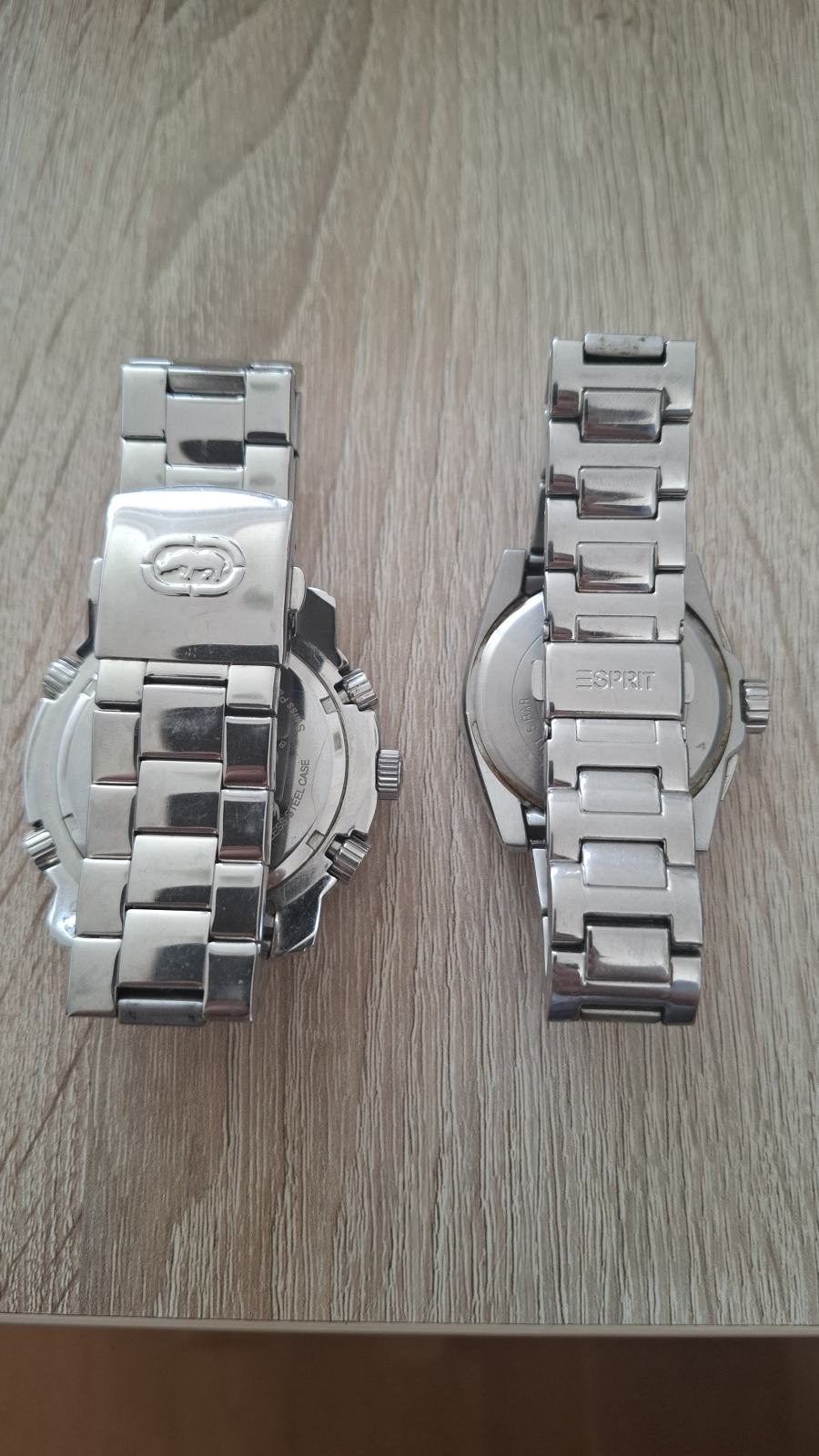 Prodajem 2 sata Marc echo i Esprit