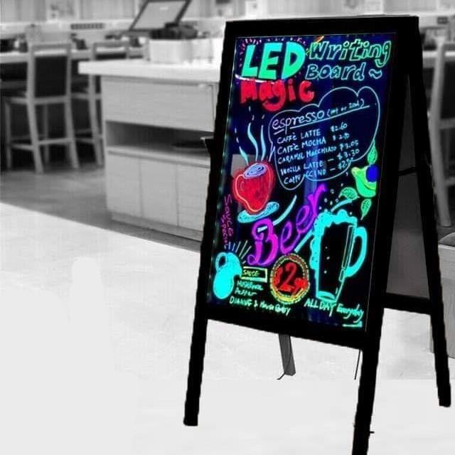 Reklamni led panel za oglašavanje poslovnica