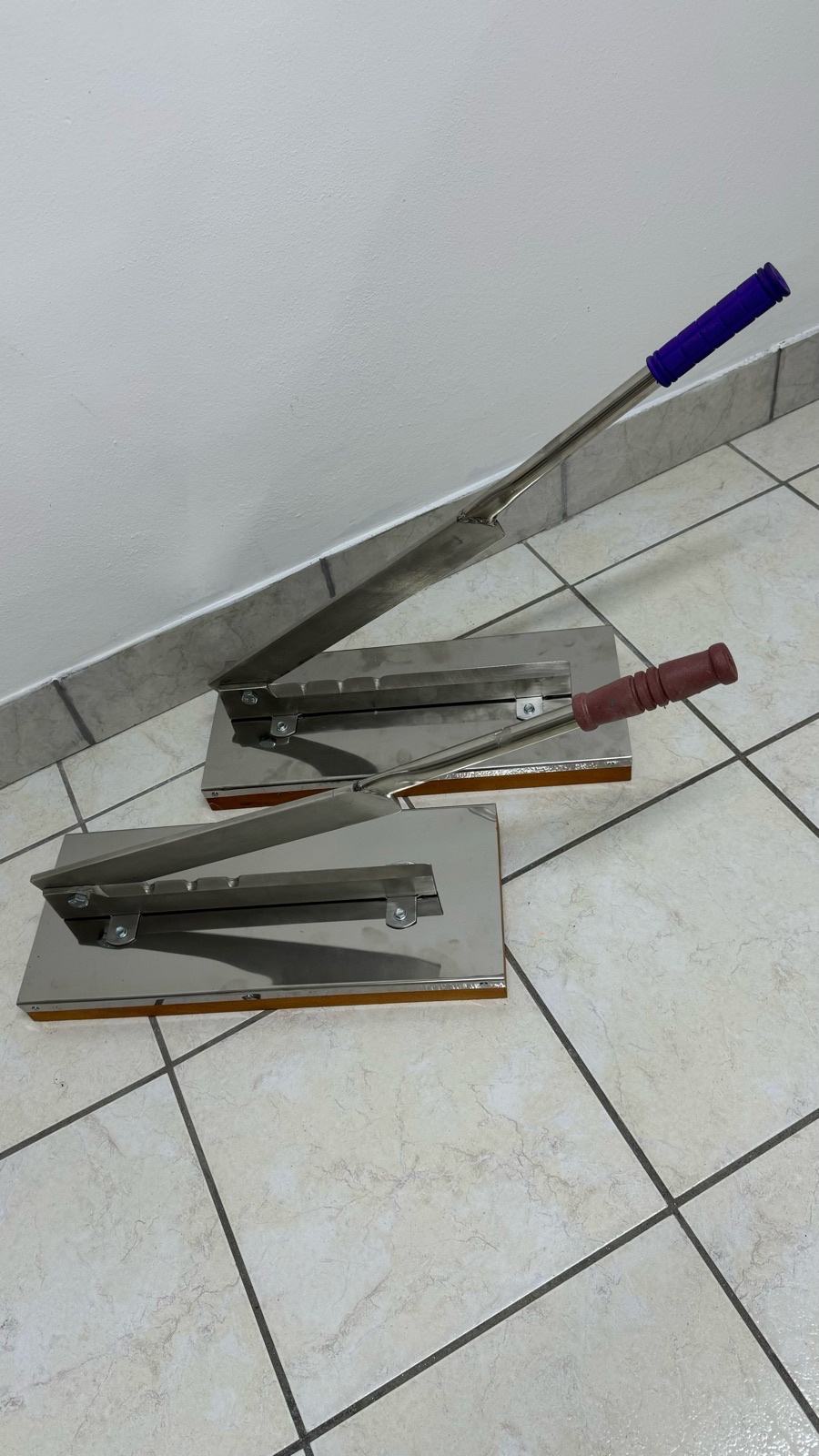 SJEKAČI MESA OD INOXA..