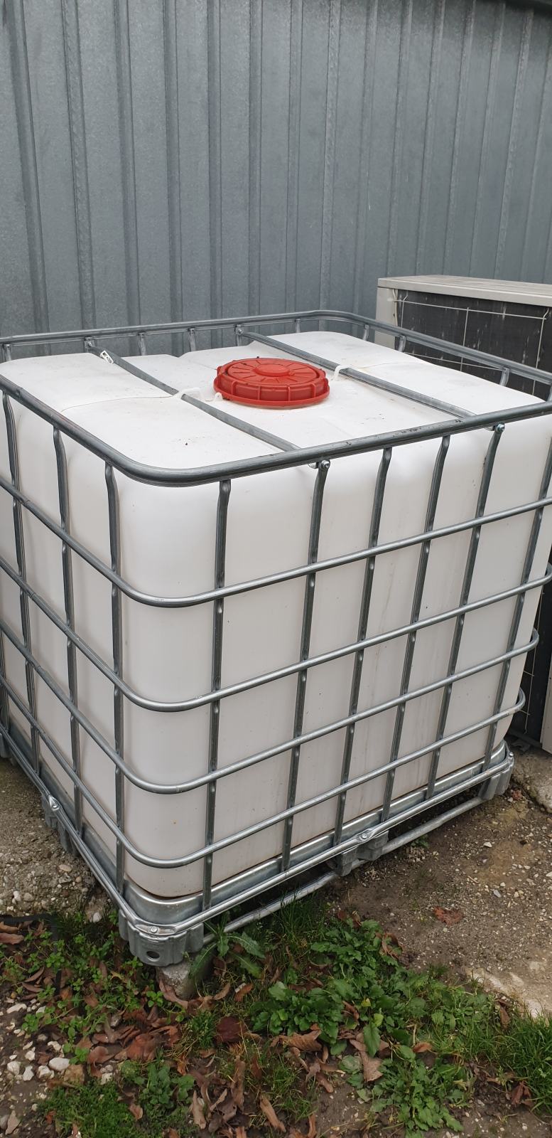 Spremnik za vodu 1000 Lit.