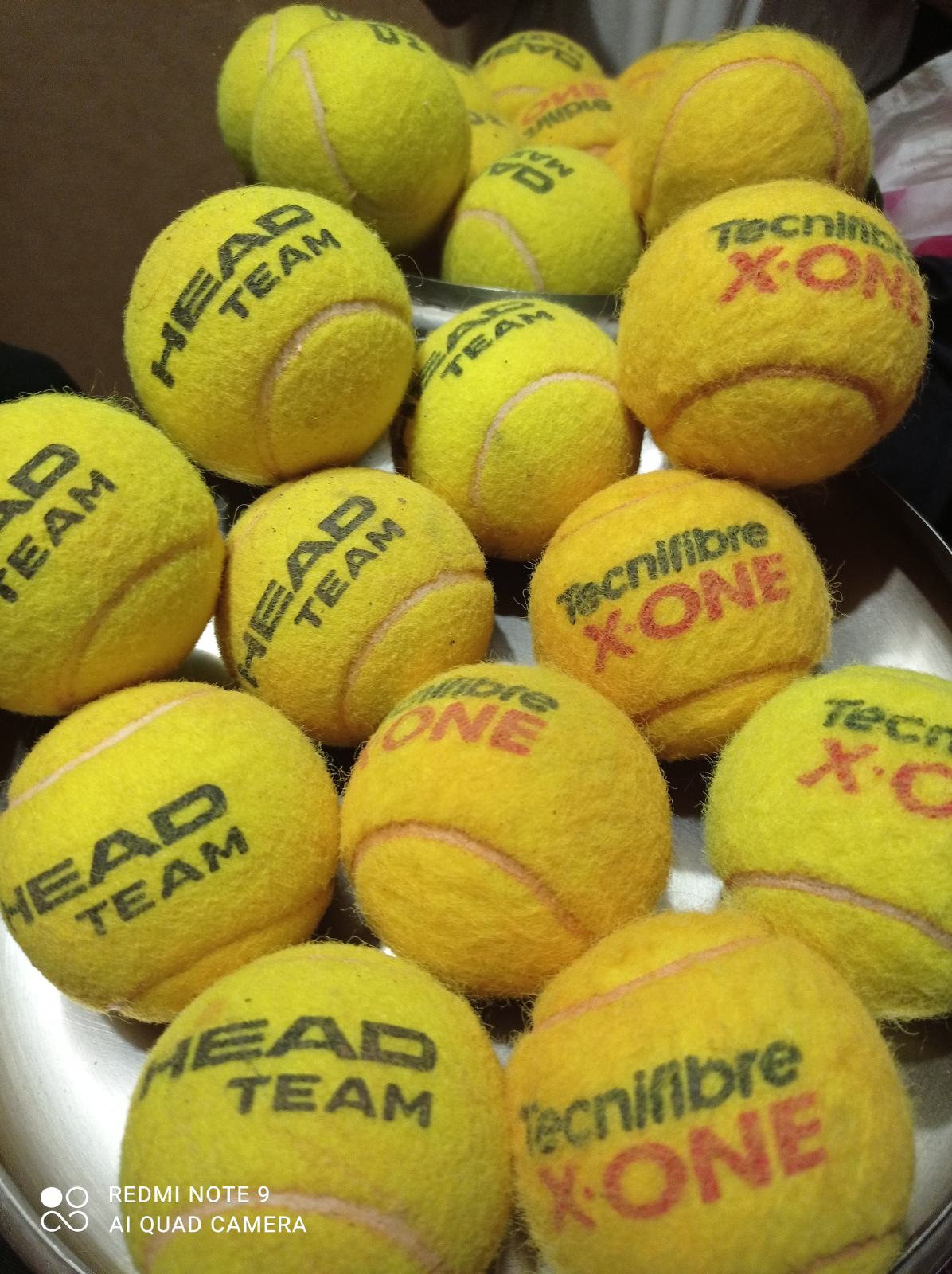 TENIS LOPTICE-40 kom.