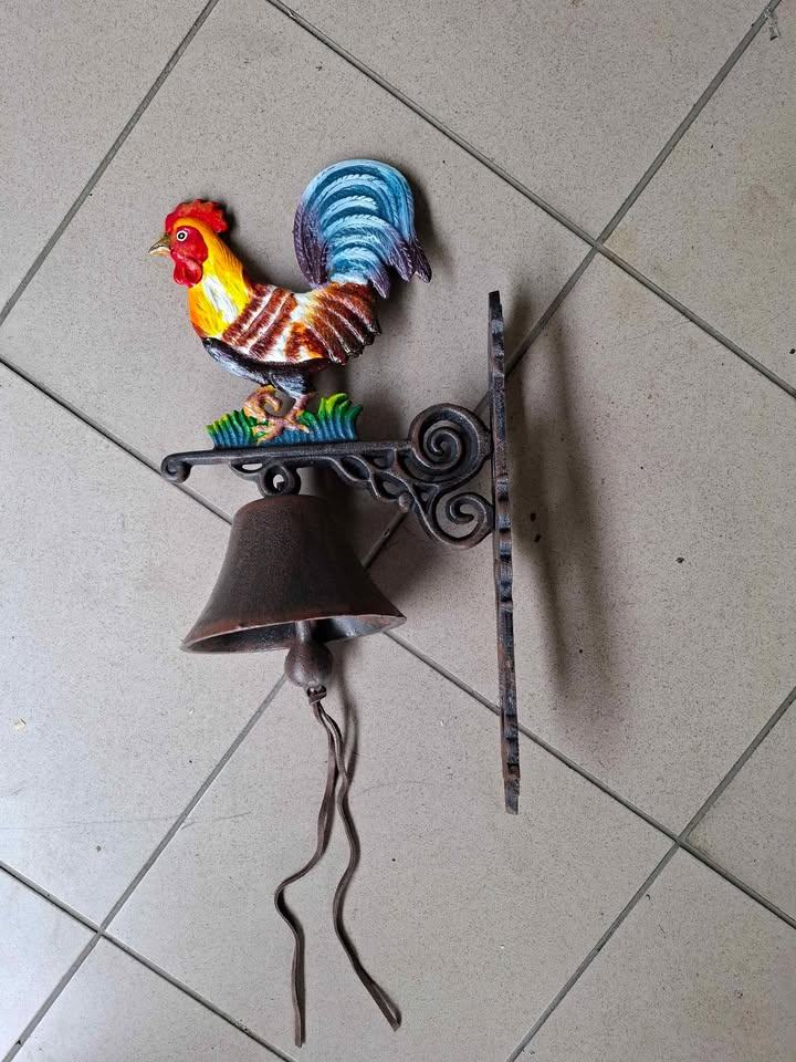 Vanjsko zidno zvono.