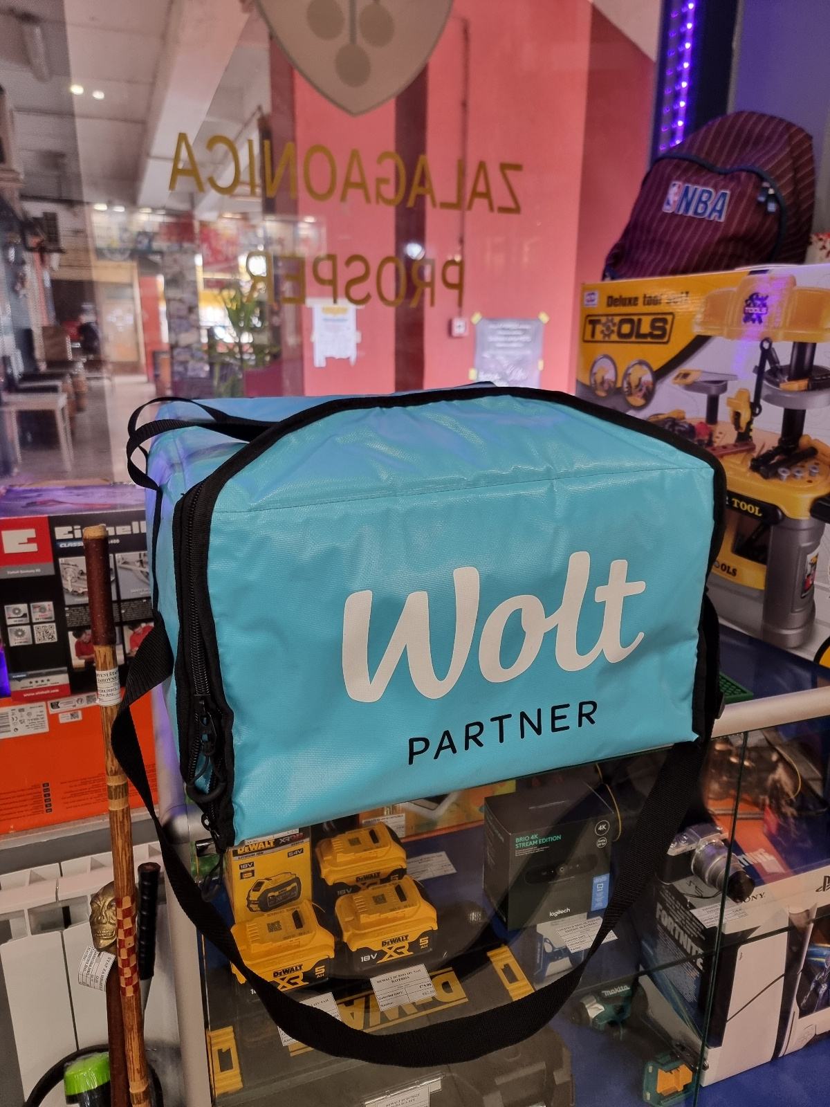 WOLT TORBA ZA PIZZU (PREKO RAMENA) *DO 24 RATE* POVOLJNO ! R1!