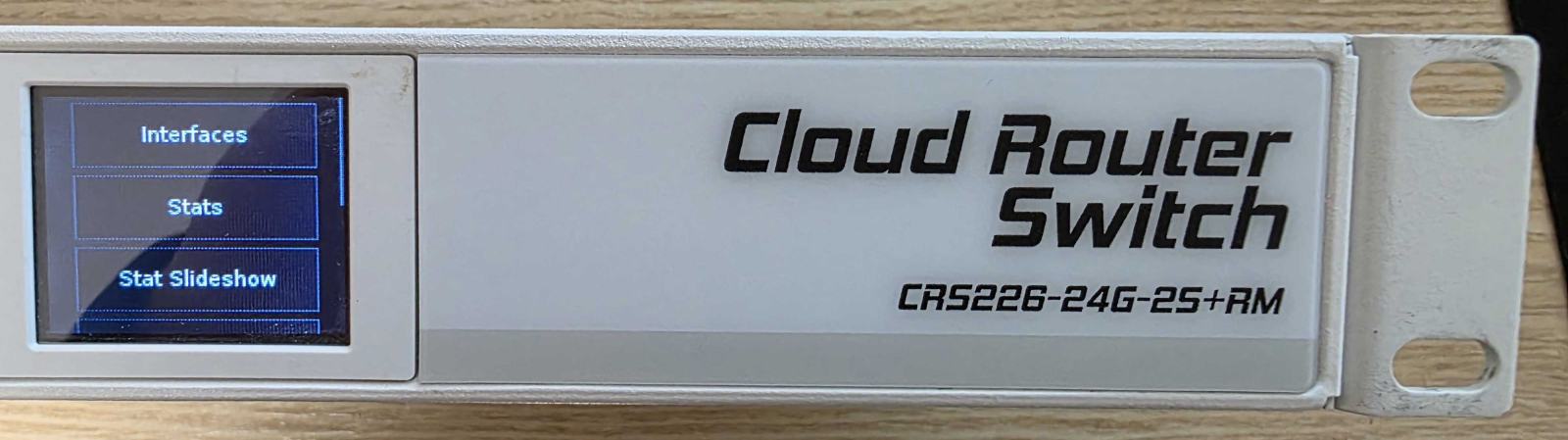 MikroTik Cloud Router Switch CRS226-24G-2S+RM