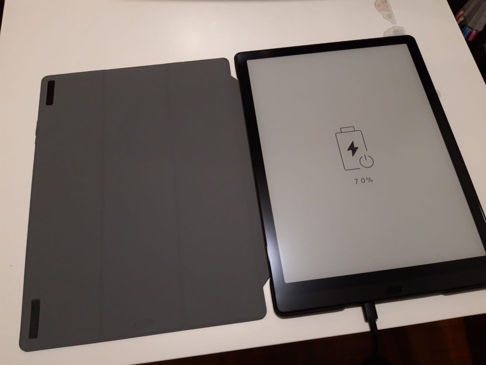 Boox Max Lumi tablet 13.3 (A4 size) s olovkom