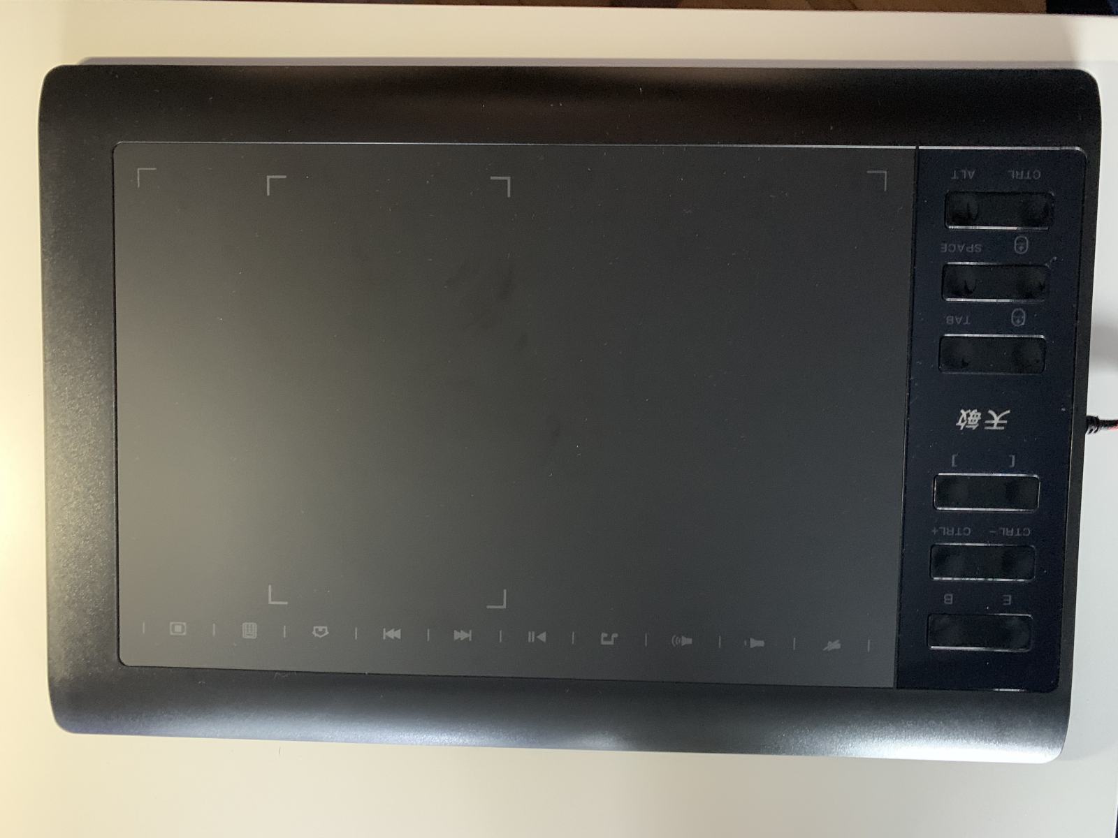 Graficki Tablet 10.6 Inch POTPUNO NOV!