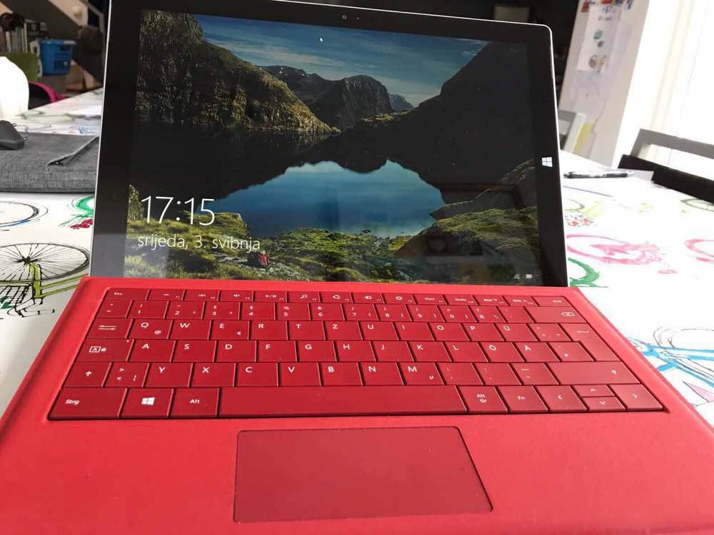 Microsoft Surface PRO 3 + crveni Type cover 3
