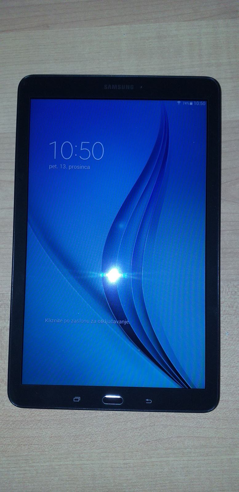 SAMSUNG Tablet SM - T560 Galaxy Tab E 9.6 WiFi crni