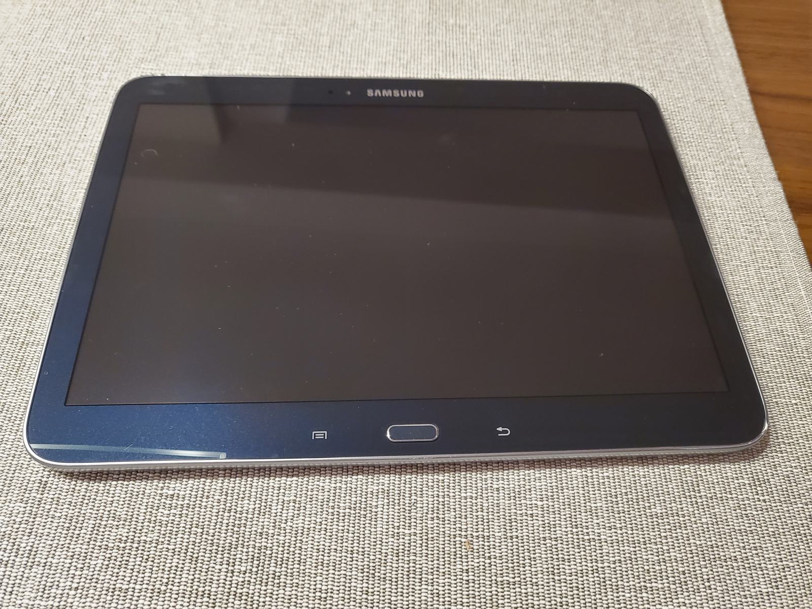 Tablet Samsung Galaxy TAB 3 (GT-P5210) prodajem za dijelove
