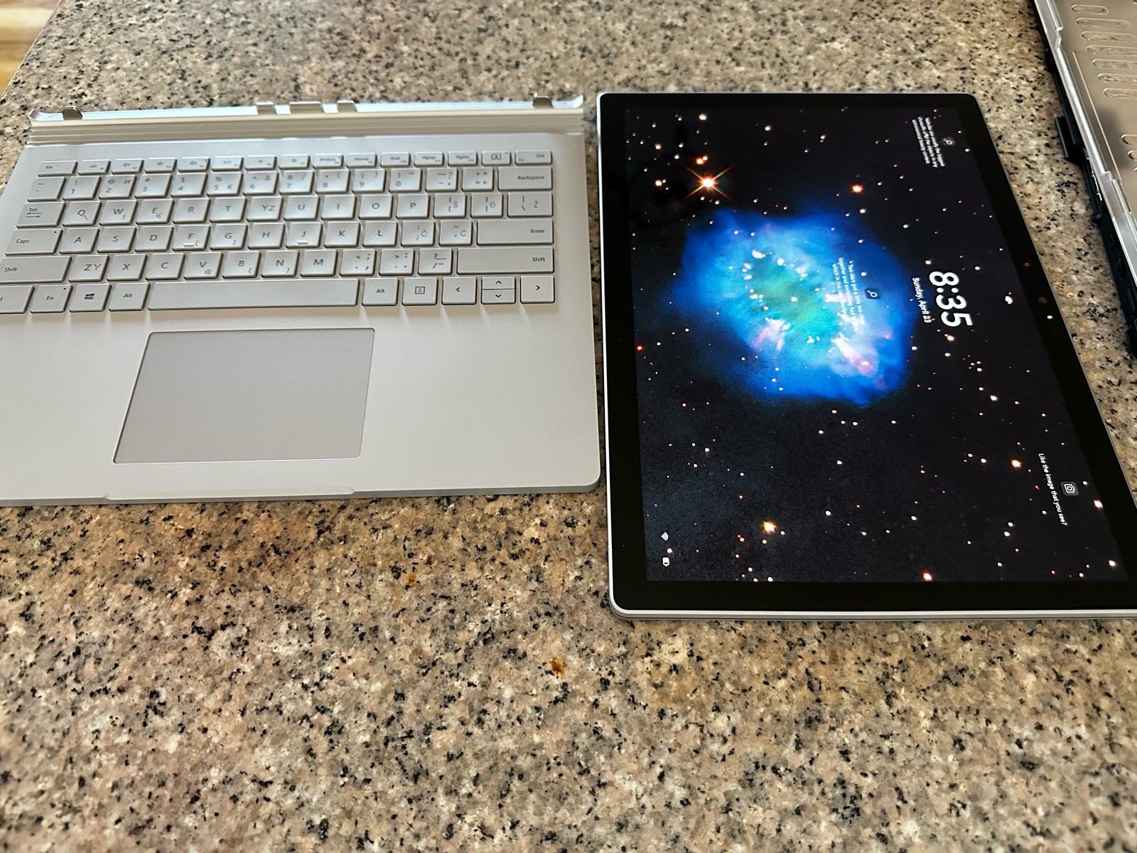 Microsoft Book 3 13,5