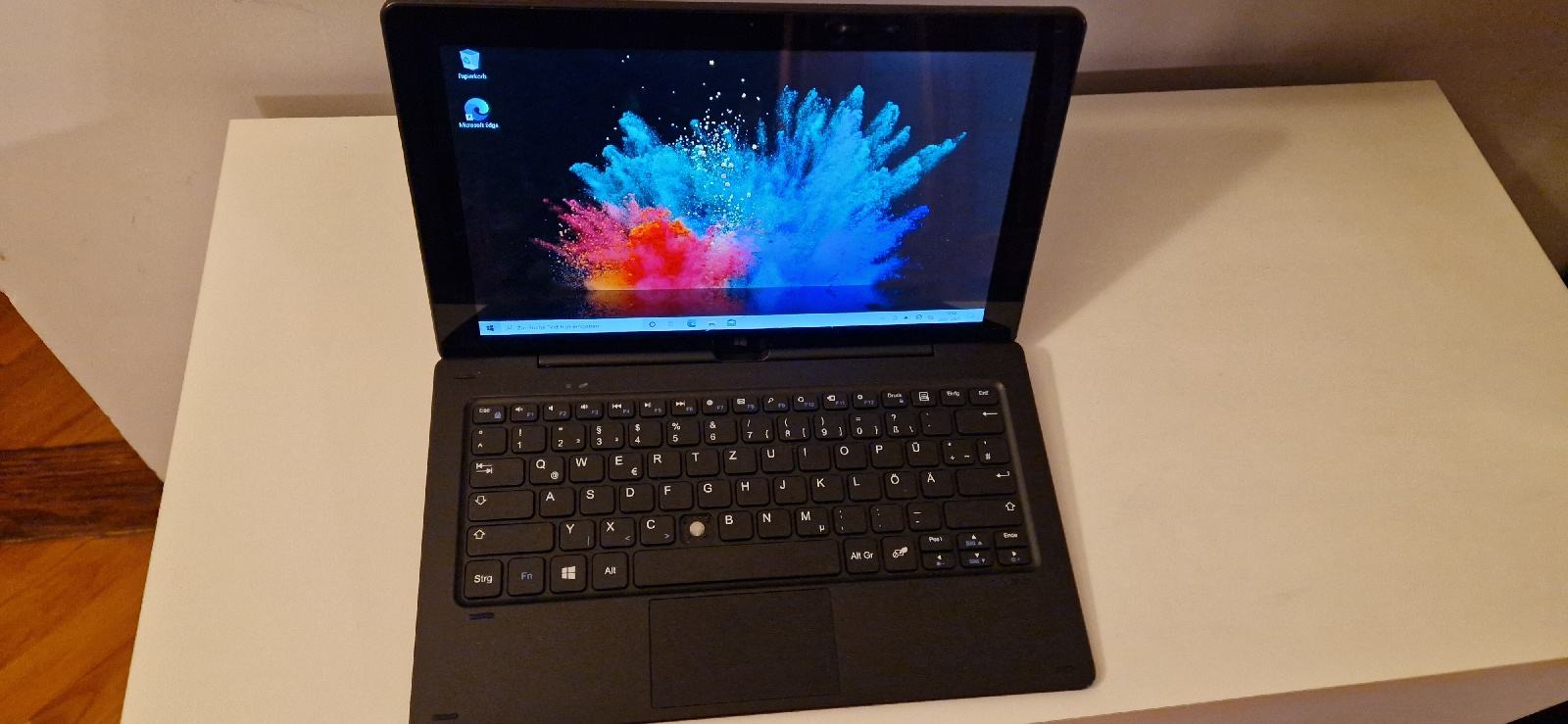 Trekstor tablet s tipkovnicom