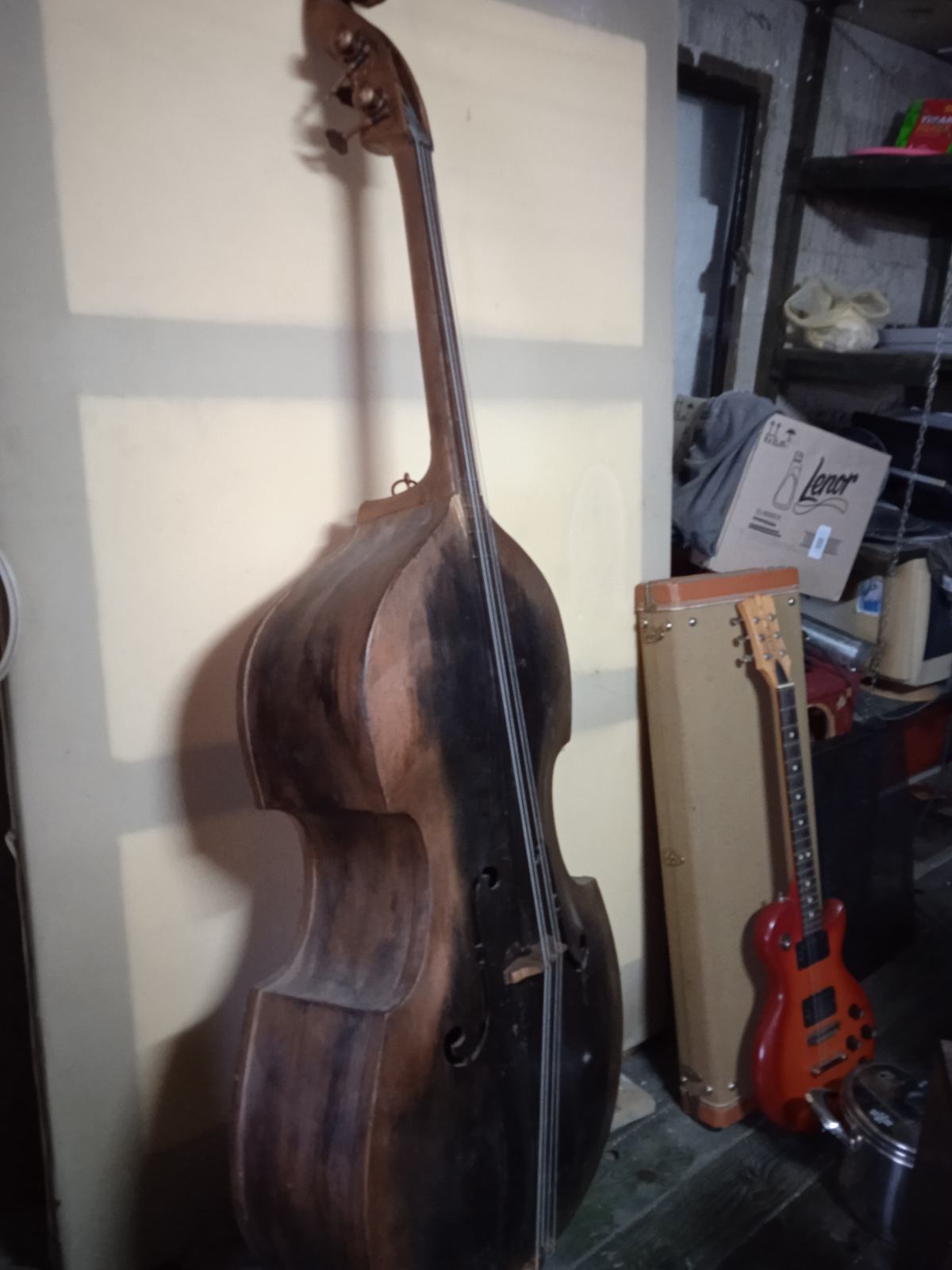 Tamburaški bas berda 1200 kn