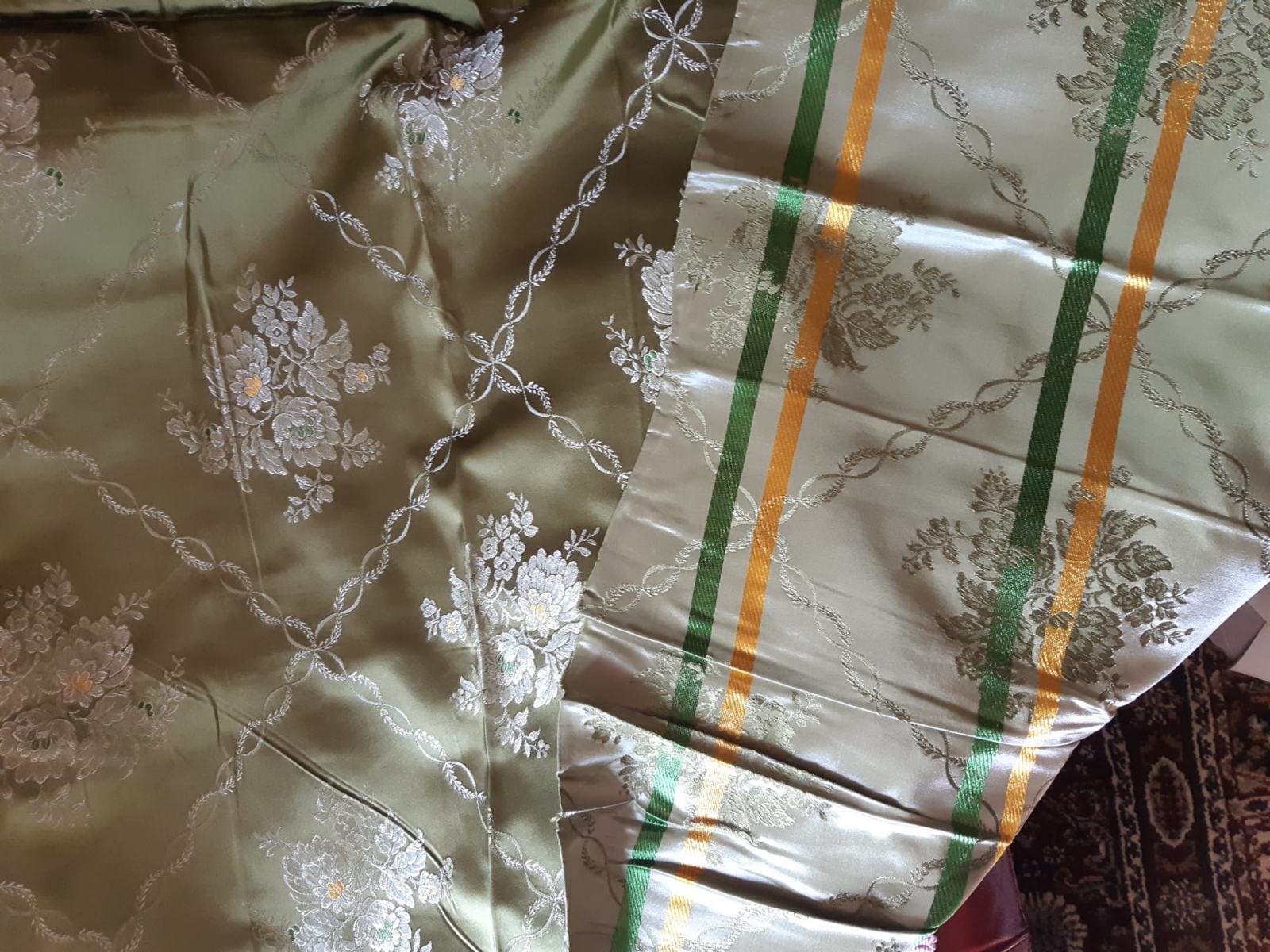 Bidermajer svila s dva lica