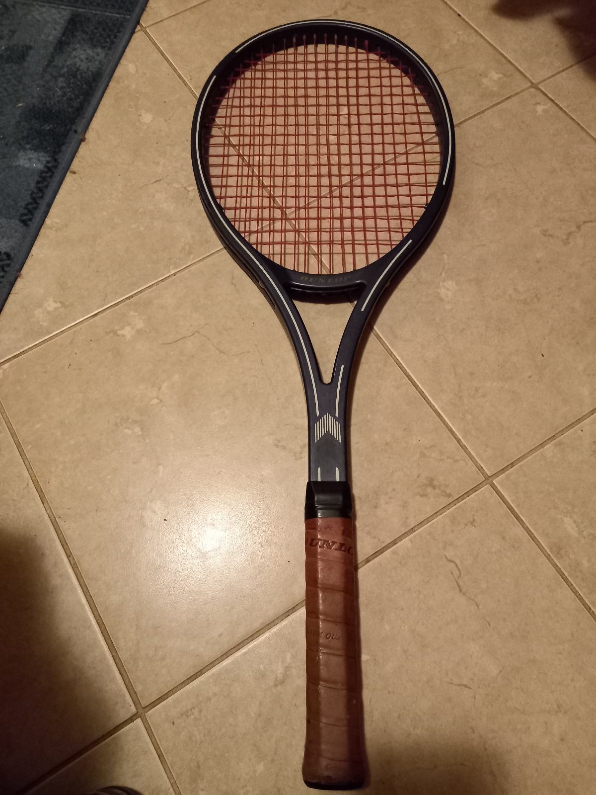 Prodajem teniski reket