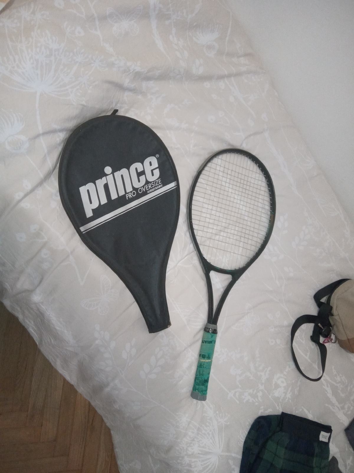 Teniski reket Prince pro oversize aerodinamic