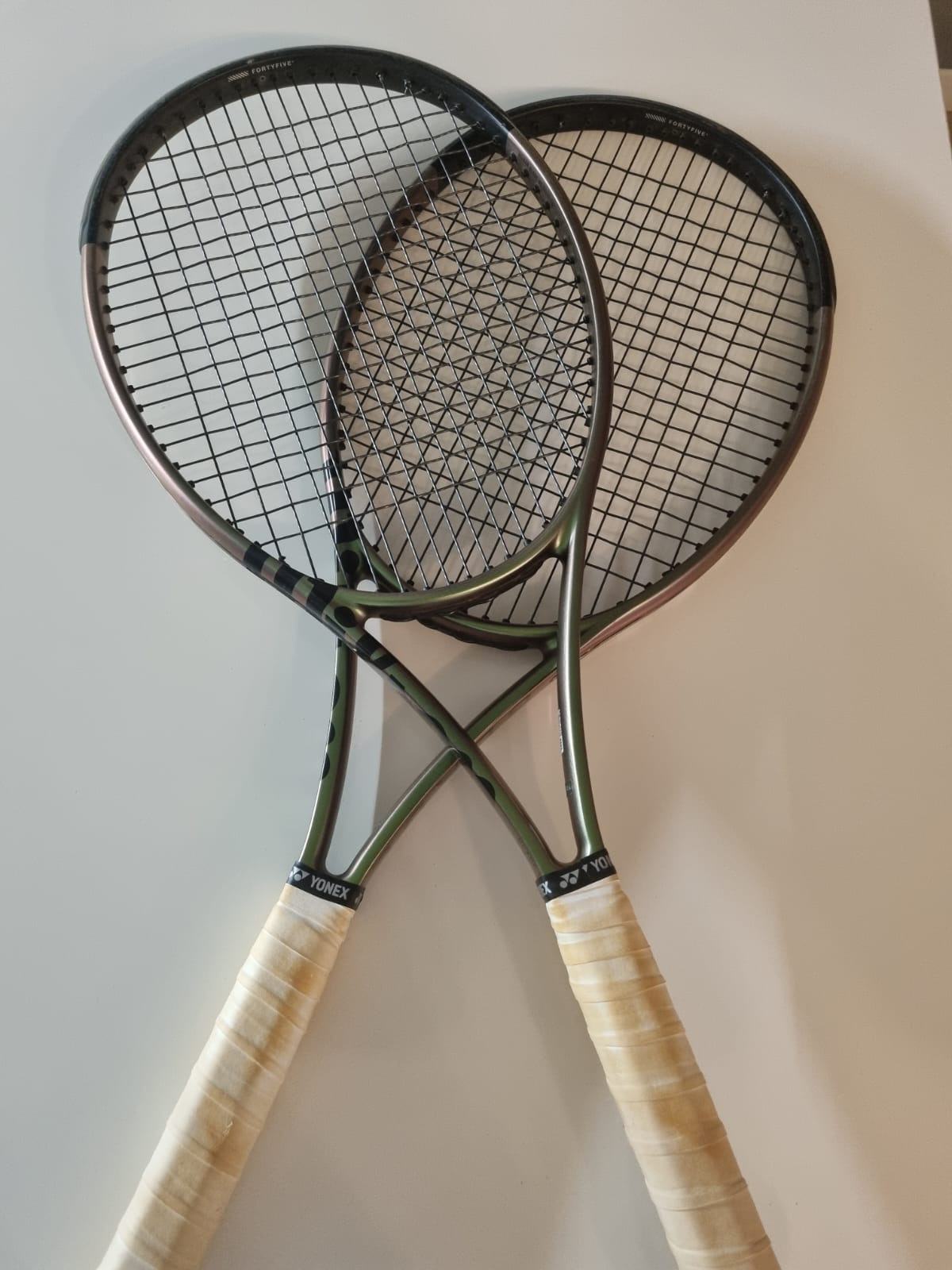 Wilson Blade teniski reket