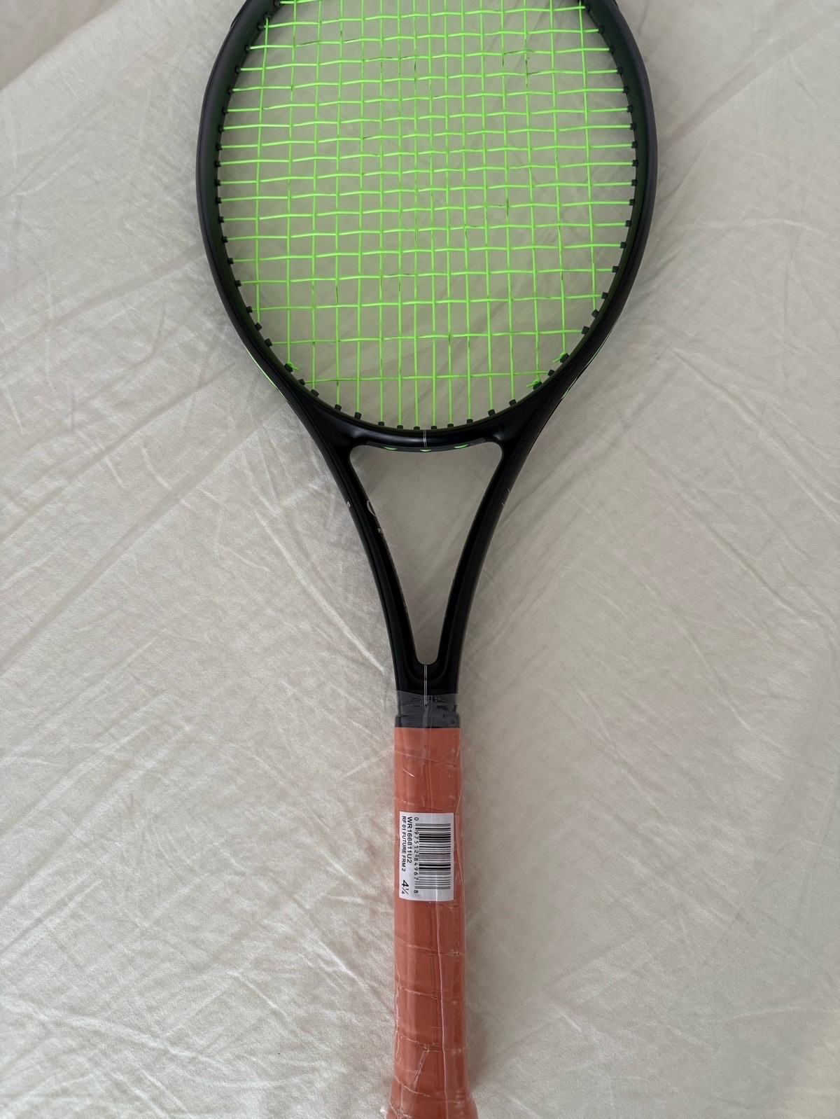 WILSON RF 01 FUTURE NOVO NAJLON NA RUČKI 150 EURA