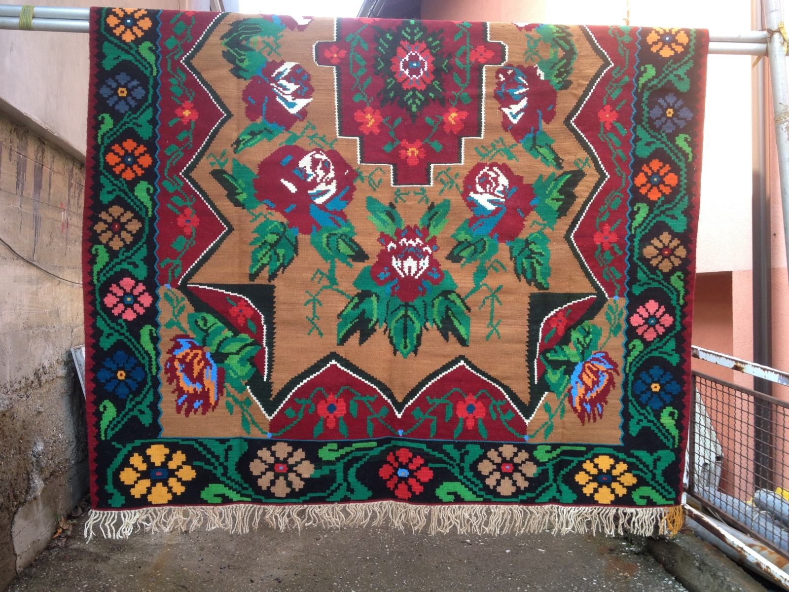 Cilim rucno tkani veliki veoma star 3x2 metra