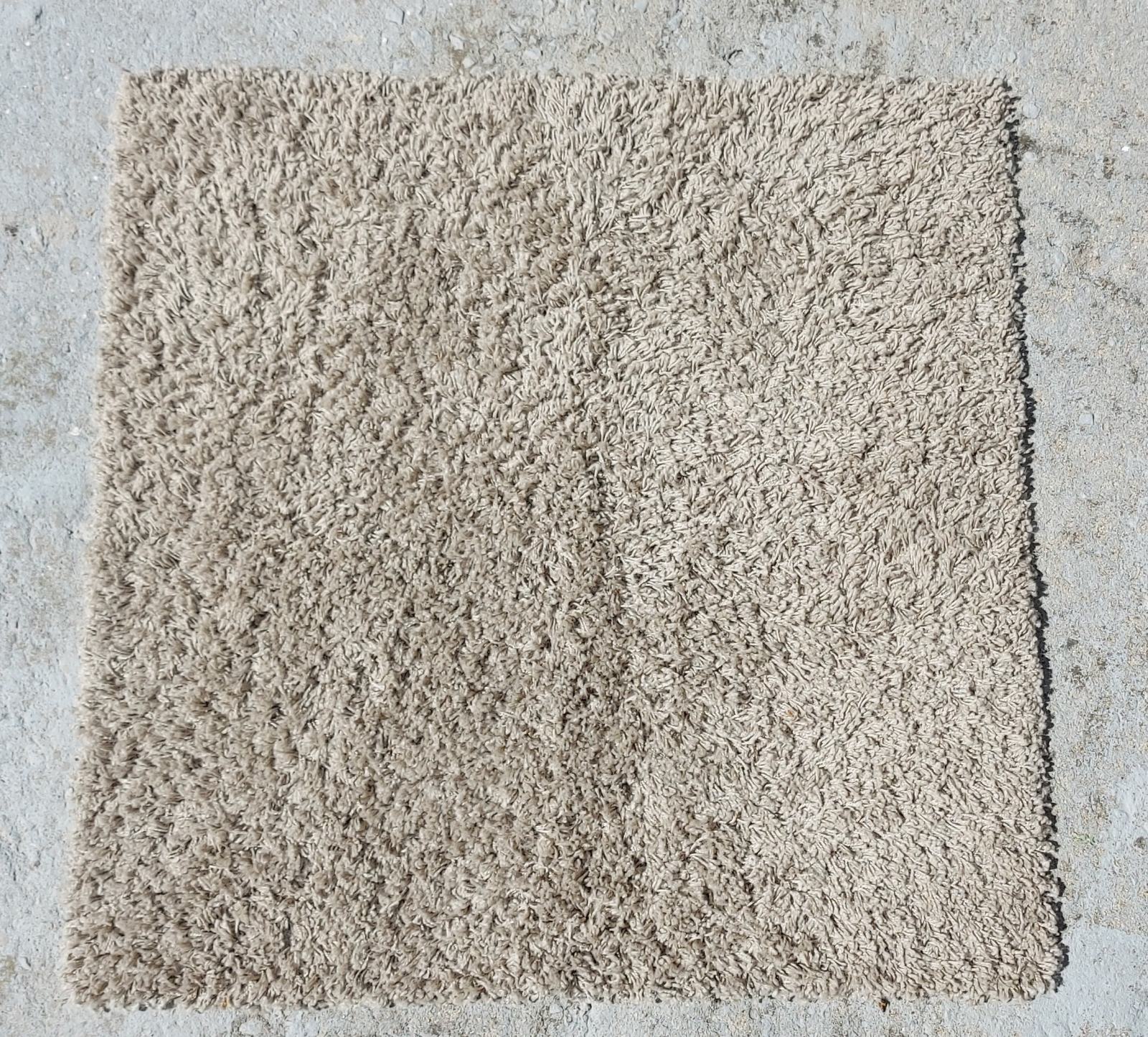 NOV Ikea tepih, 80x80 cm, bež, visoki flor; ZG (Jarun)