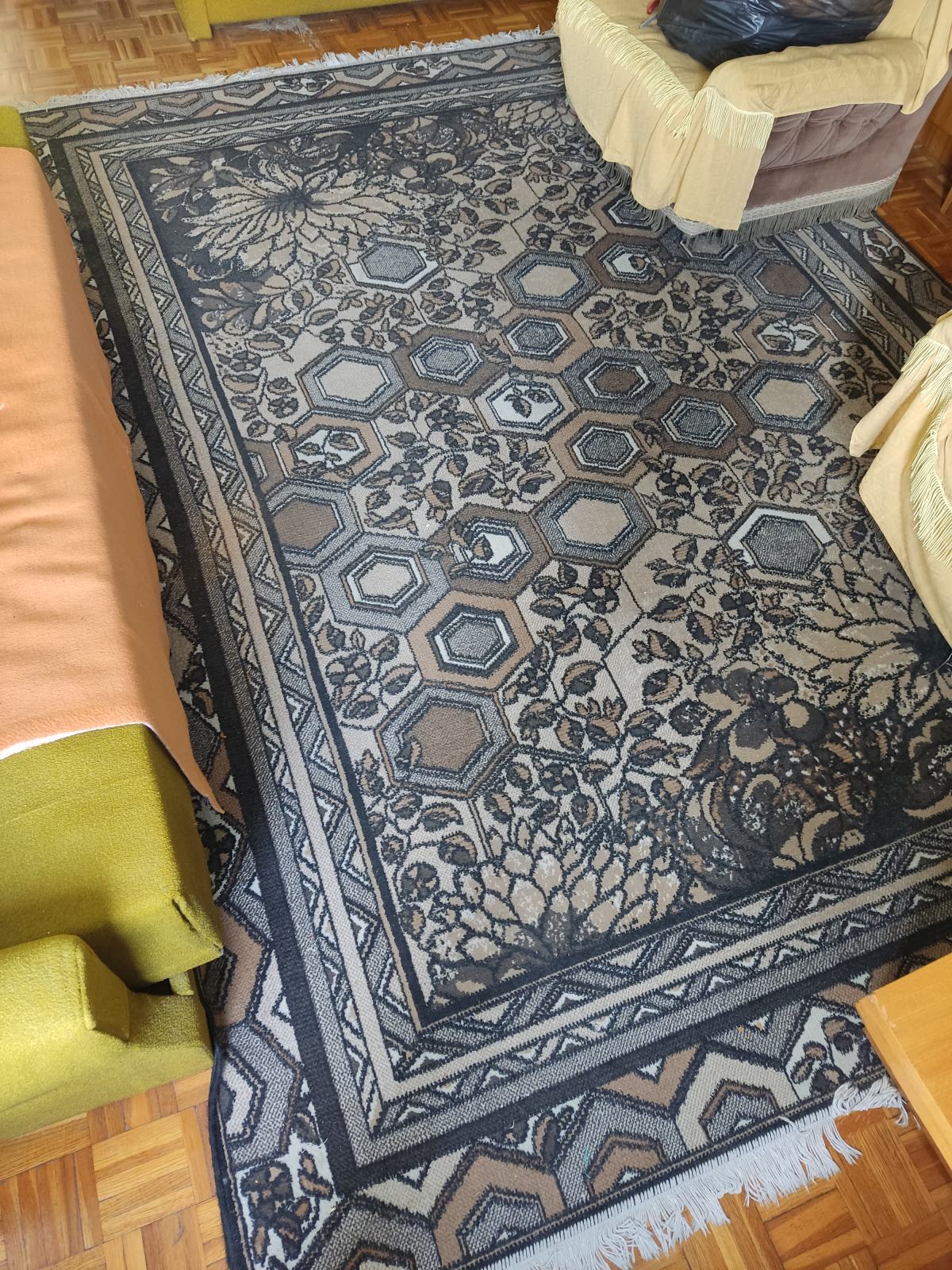 Tepih 220-300 cm cca