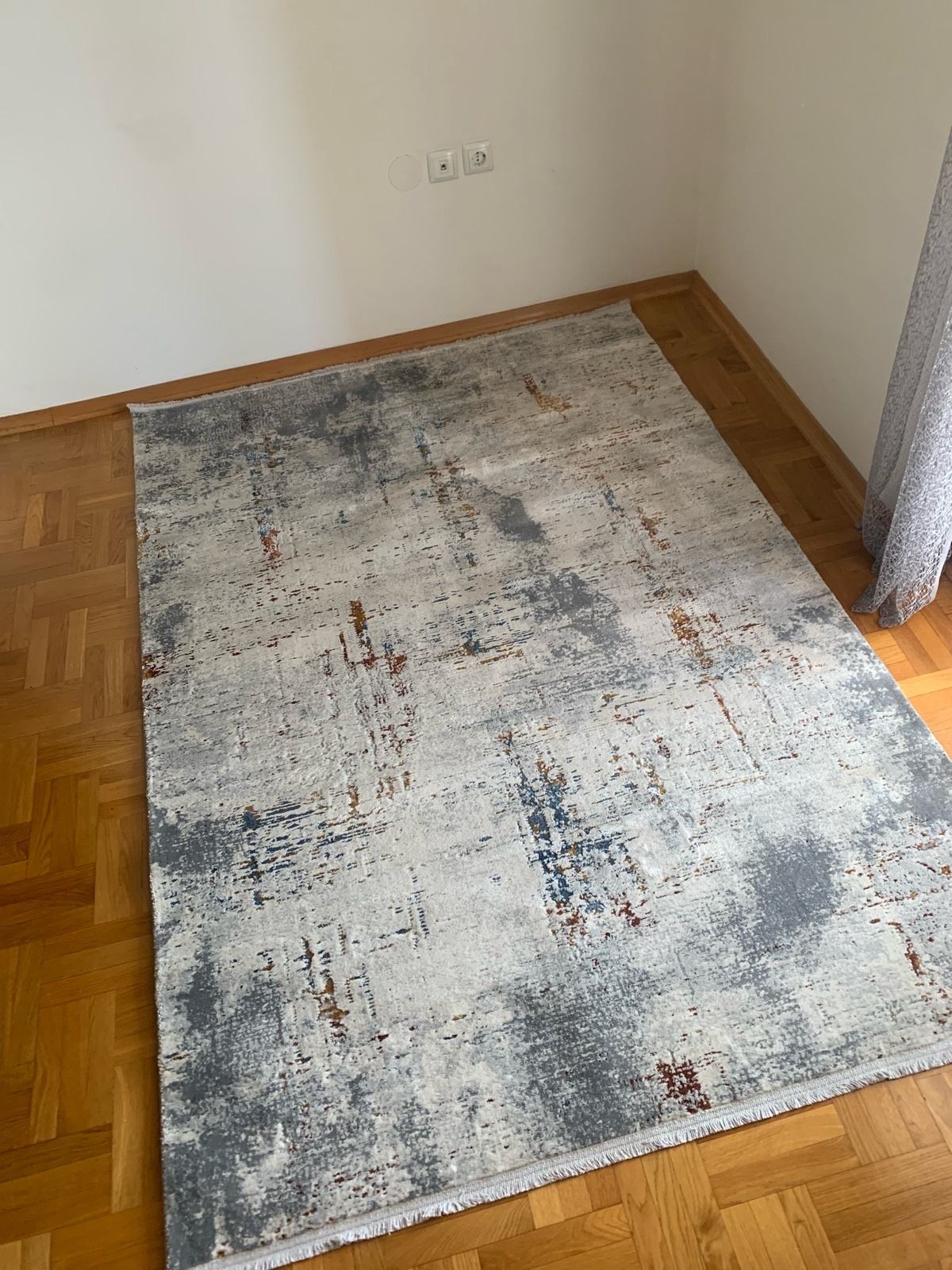 TEPIH DEBLJI STROJNO TKANI