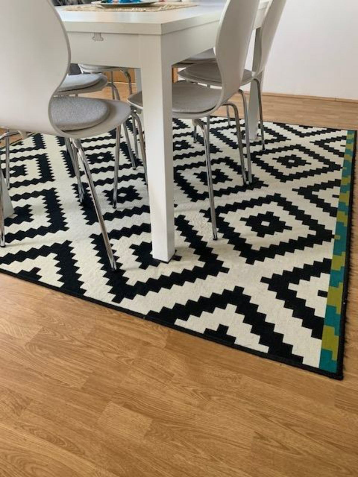 Tepisi iz IKEA 200x300