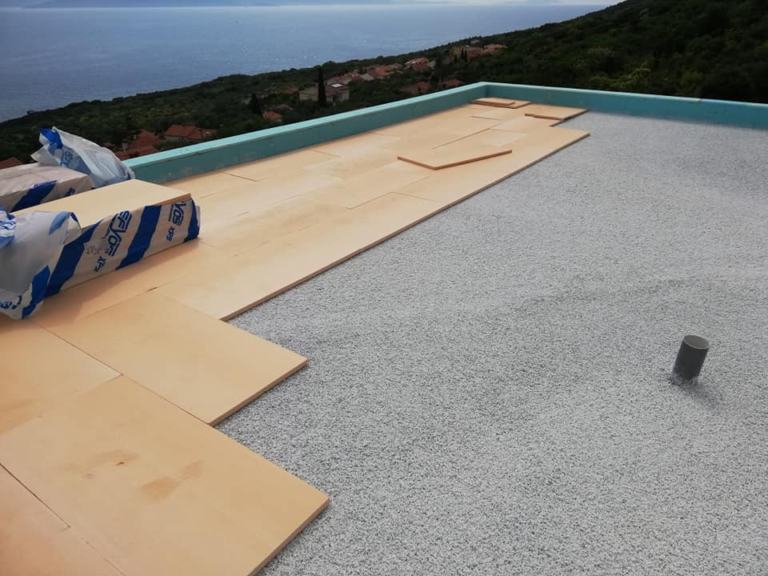 RAVNI KROV – THERMOWHITE – TOPLINSKA IZOLACIJA I PAD U JEDNOM POTEZU