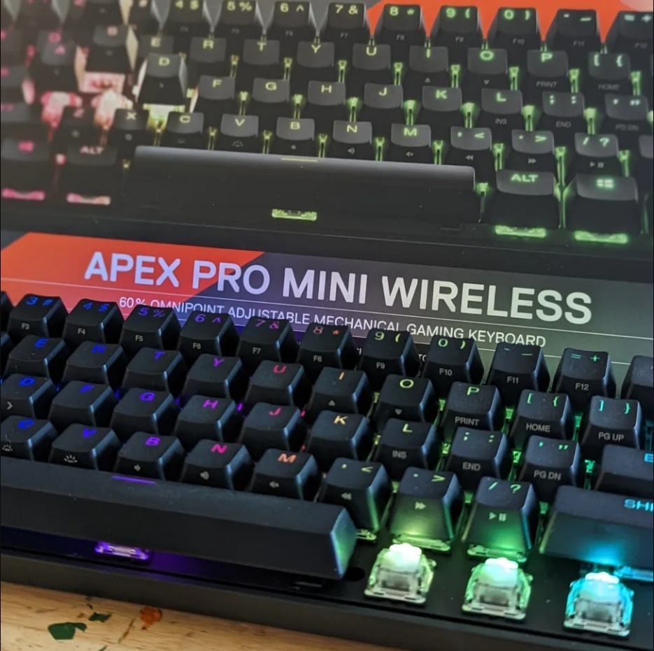 ***HITNO***APEX PRO MINI TKL