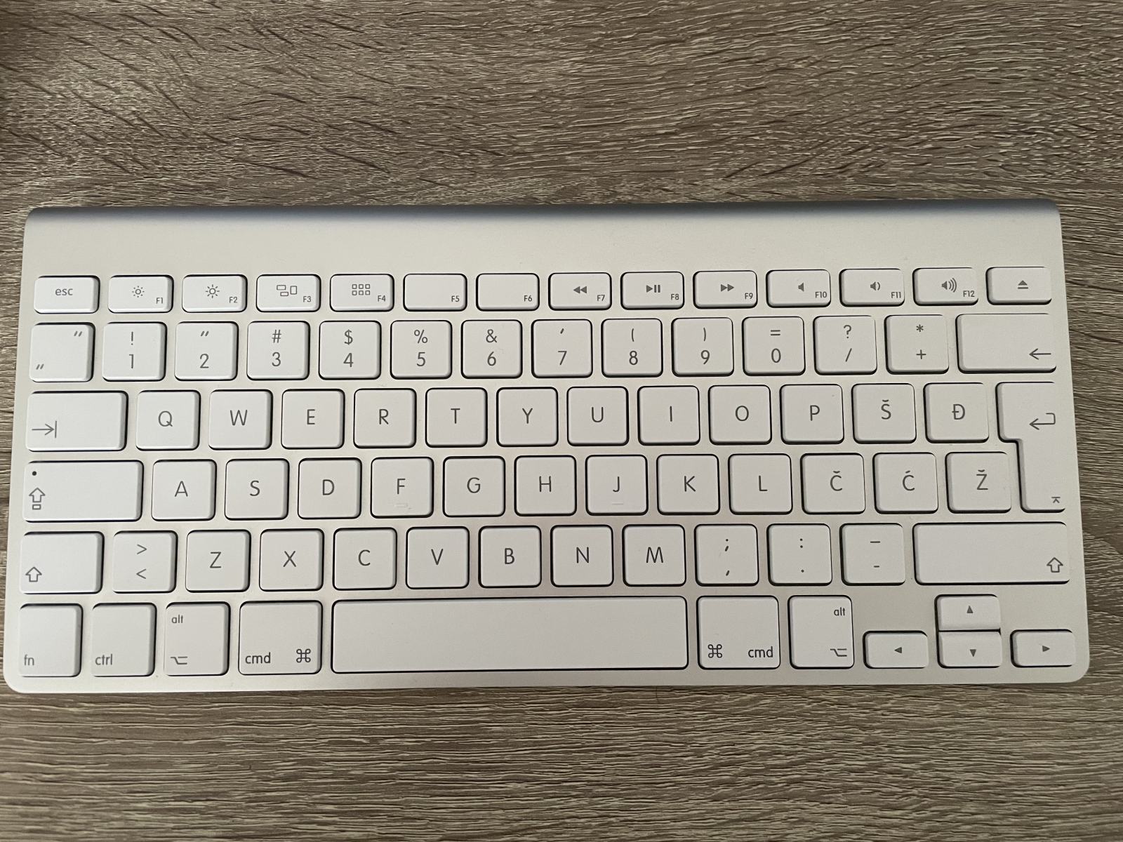 Apple Magic Keyboard 1