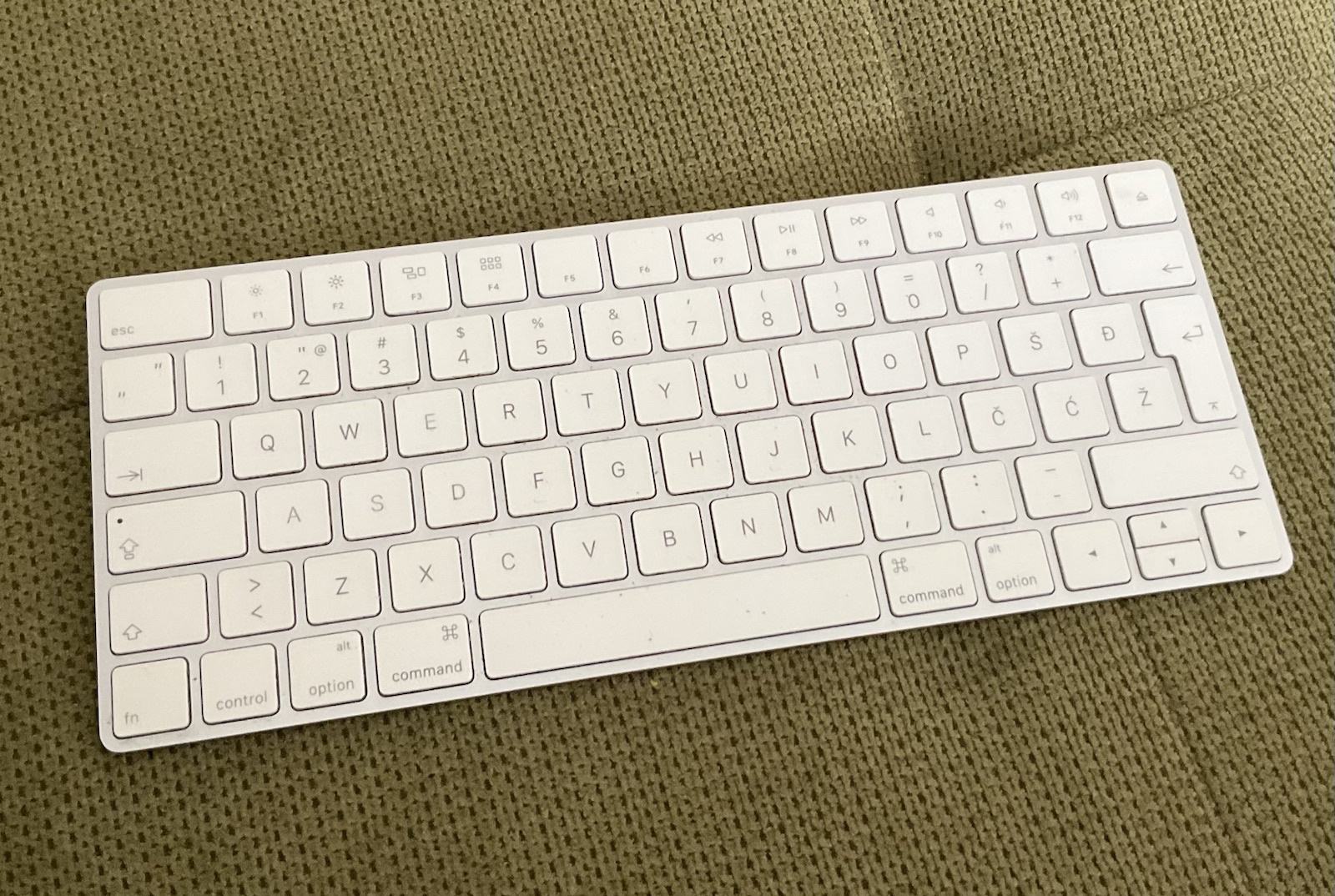 Apple Magic Keyboard, HR layout