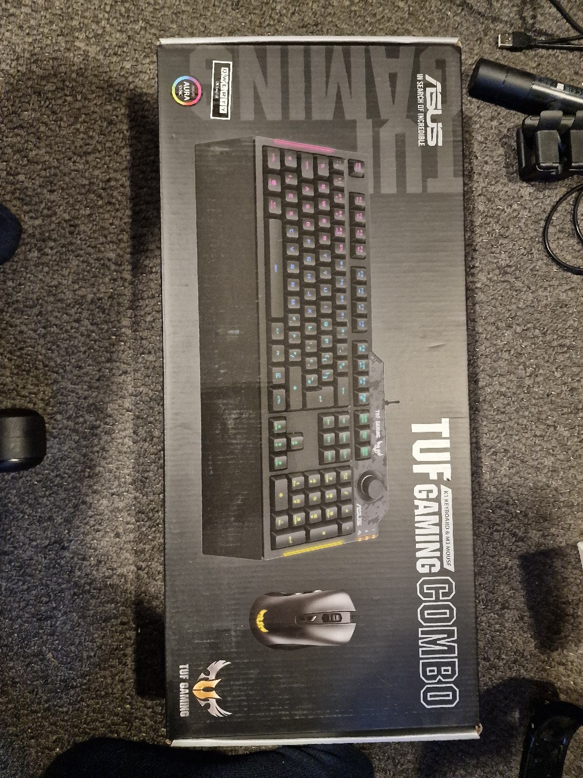 Asus Tuf Gaming Combo mehanička tipkovnica i miš