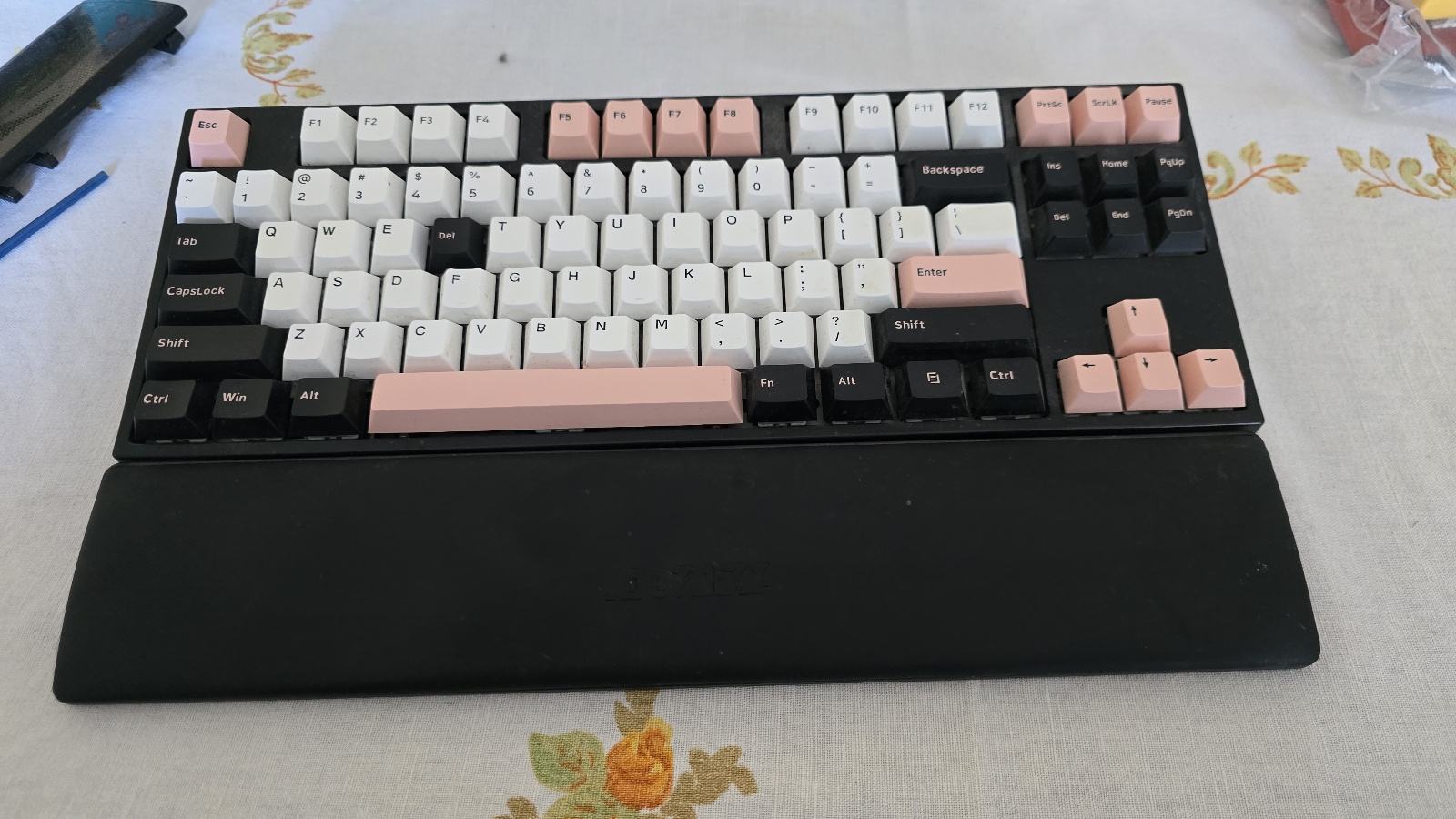 Custom 75% tipkovnica EG Dark jade switch lubed