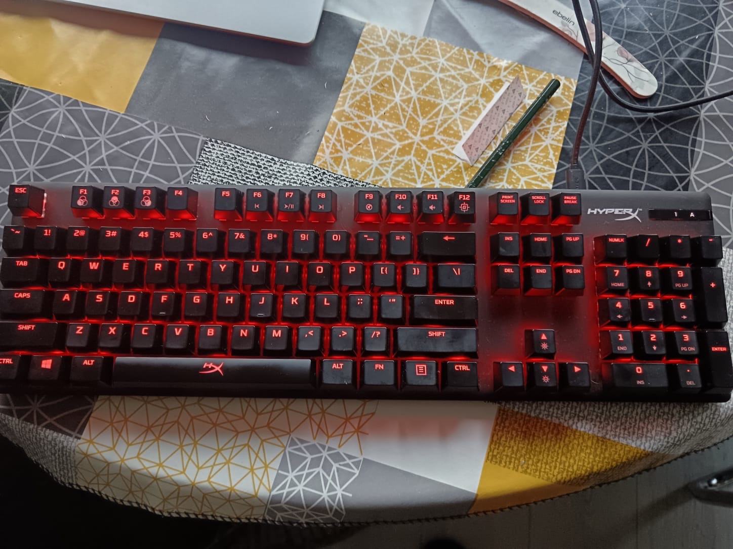 Hyper x alloy origins tipkovnica i Trust gtx 970 miš